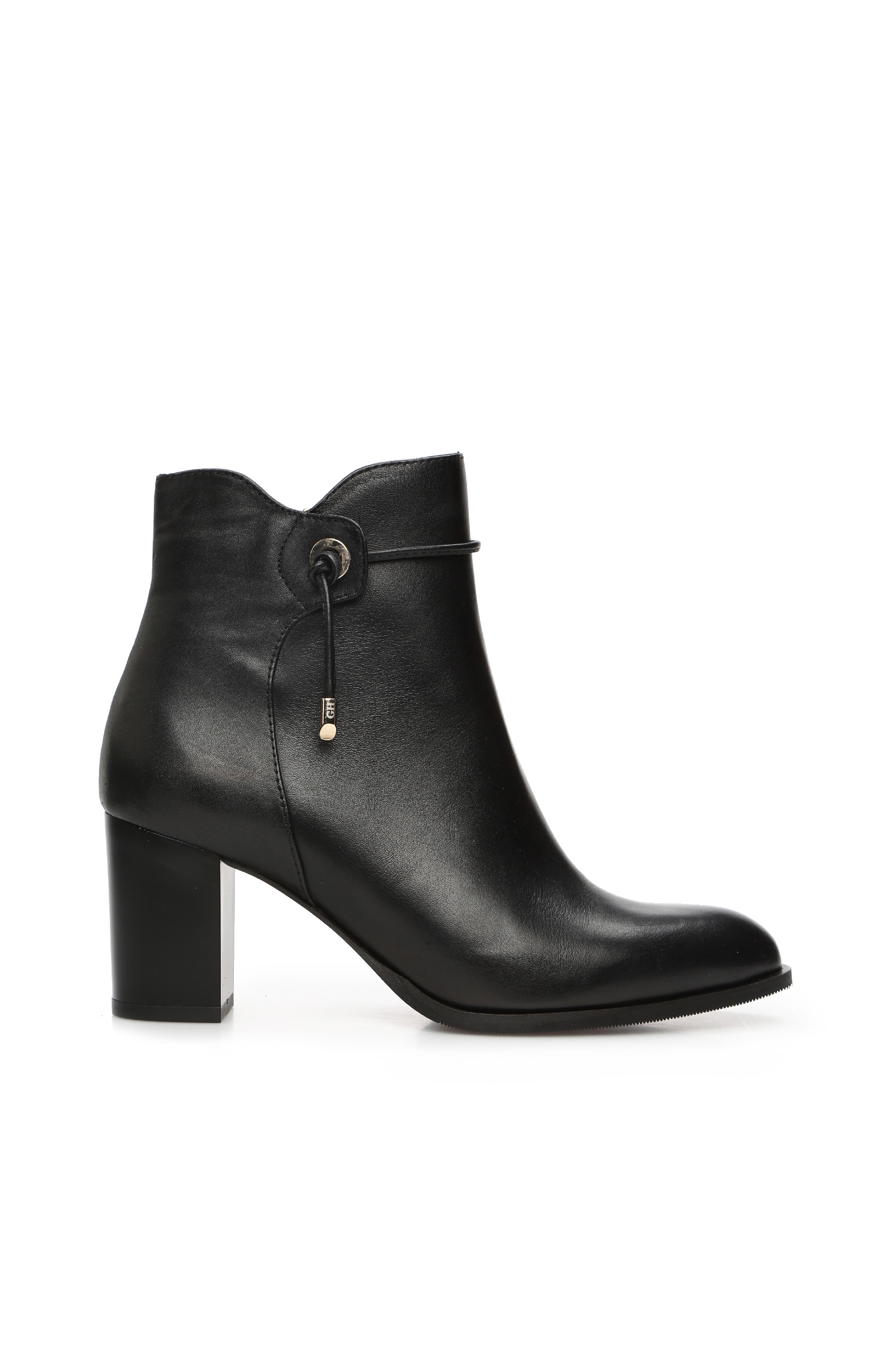 Siyah İp Detaylı Topuklu Deri Bot Siyah İp Detaylı Topuklu Deri Bot