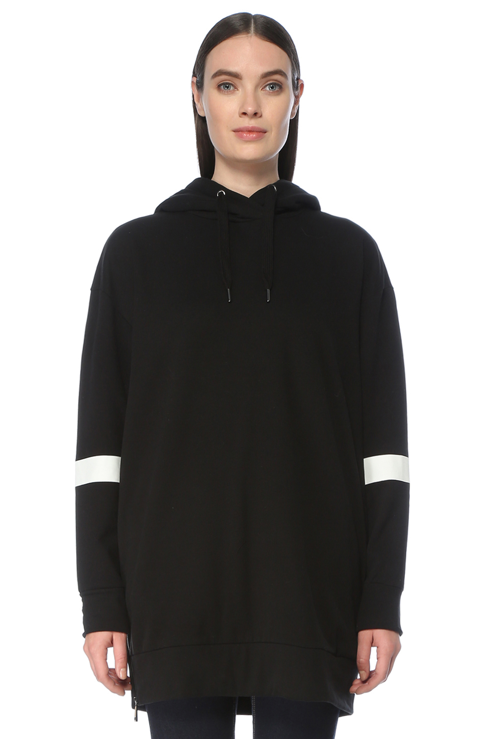 Siyah Kapüşonlu Şeritli Tunik Sweatshirt Siyah Kapüşonlu Şeritli Tunik Sweatshirt