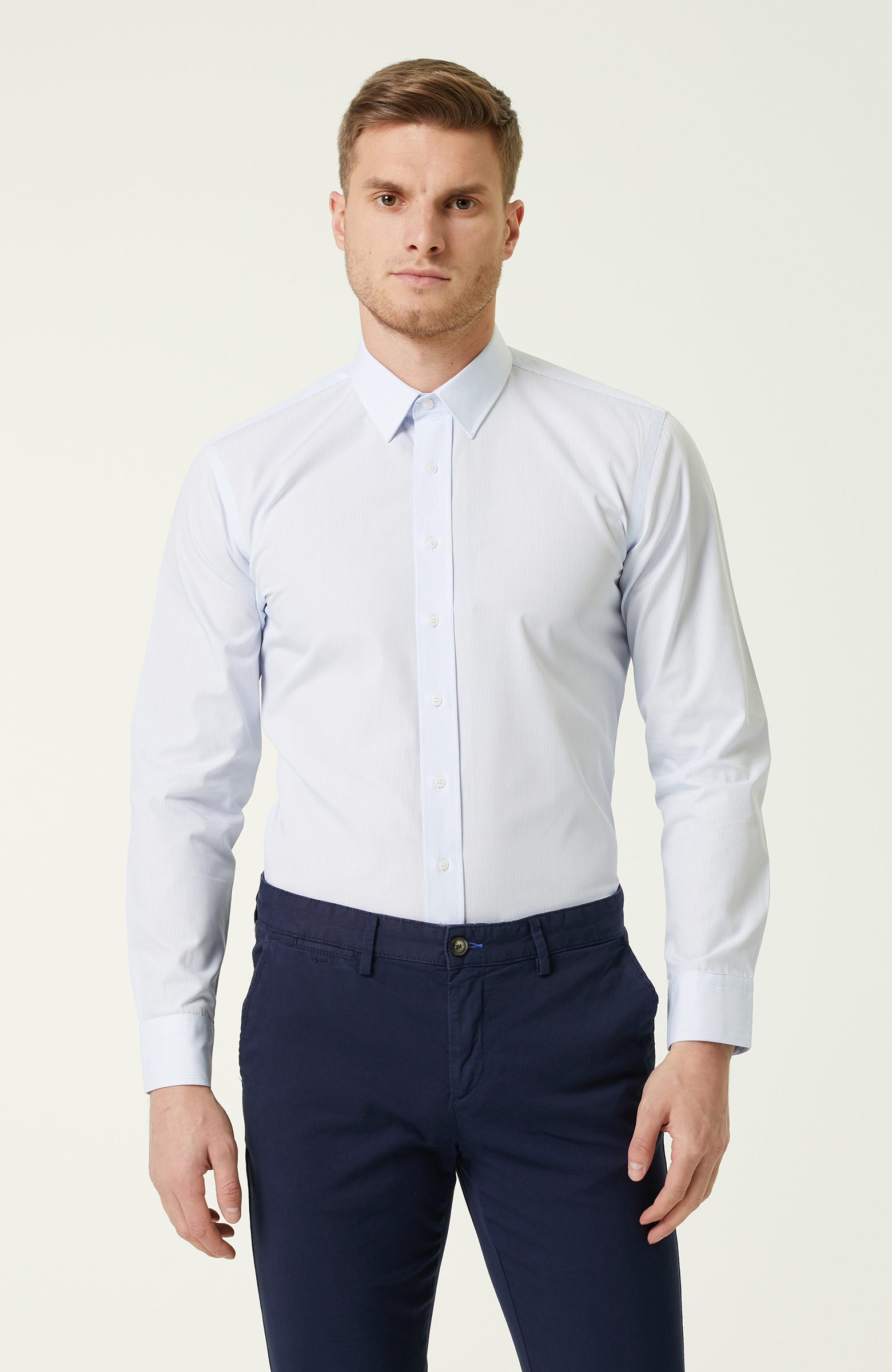 Slim Fit Beyaz Mavi Çizgili Gömlek Slim Fit Beyaz Mavi Çizgili Gömlek