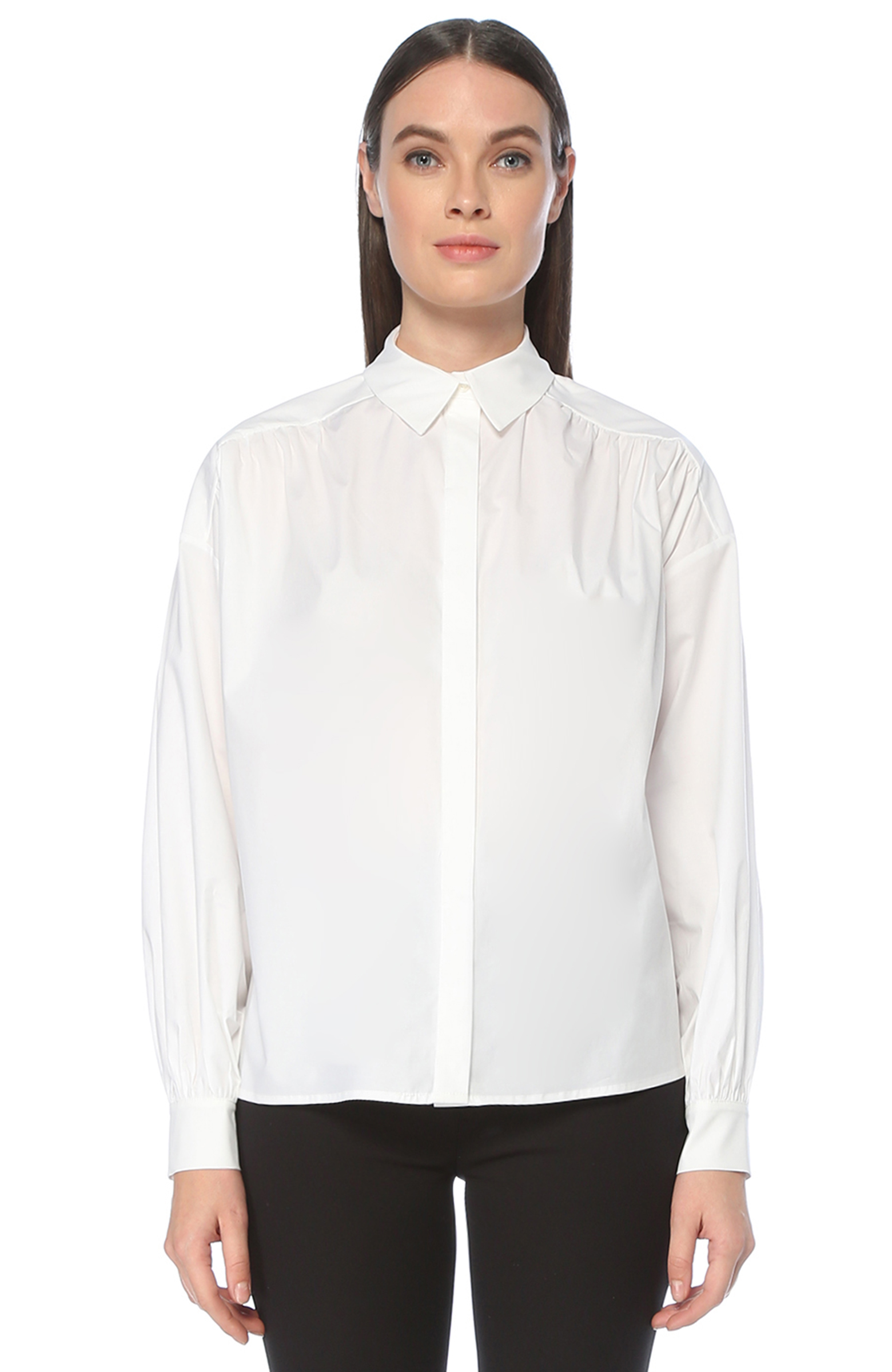 Regular Fit Beyaz Büzgü Detaylı Gömlek