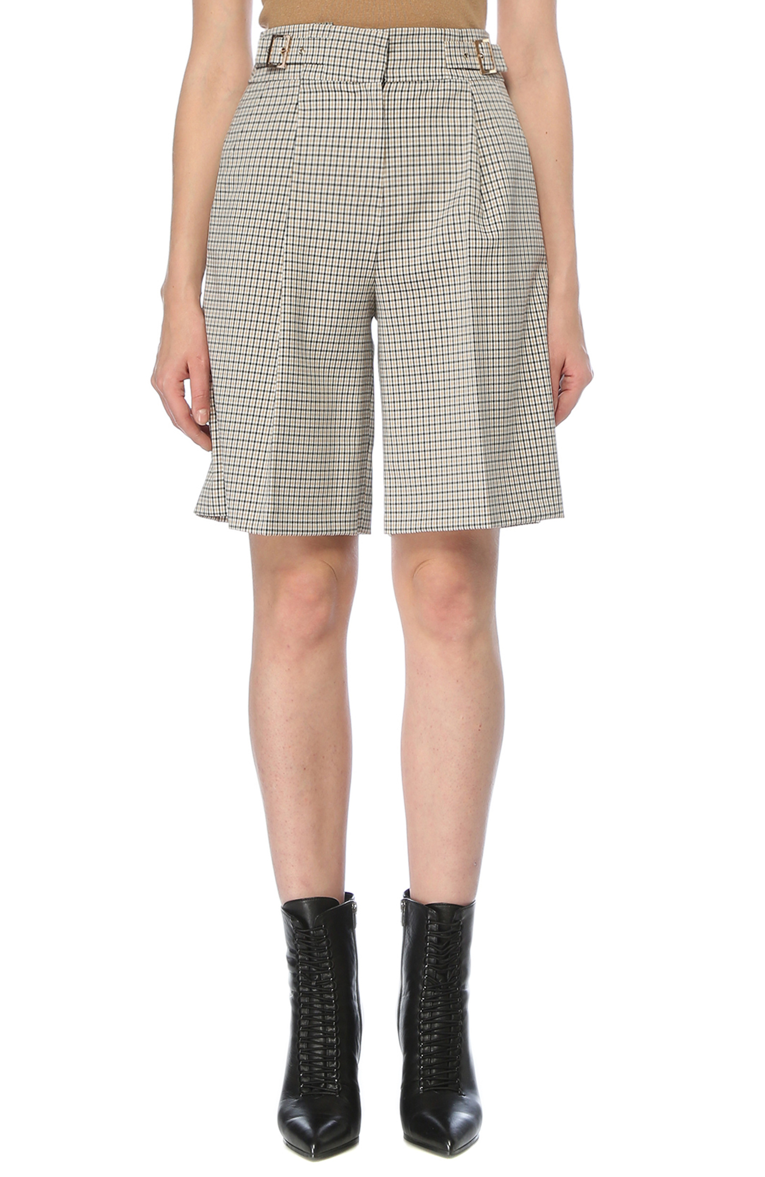 Normal Bel Ekoseli Şort Normal Bel Ekoseli Şort