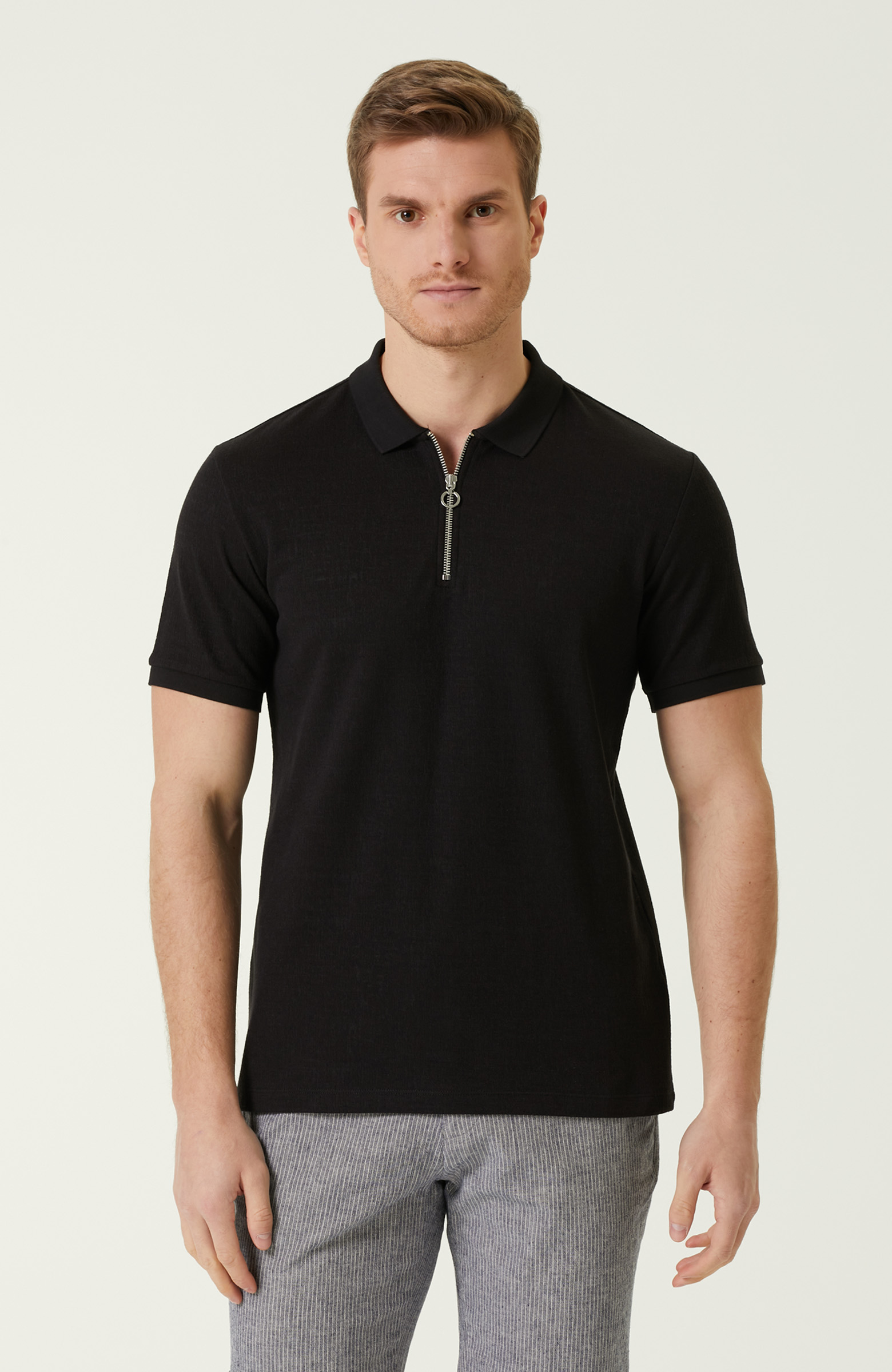 Slim Fit Siyah Polo Yaka Logolu T-shirt Slim Fit Siyah Polo Yaka Logolu T-shirt