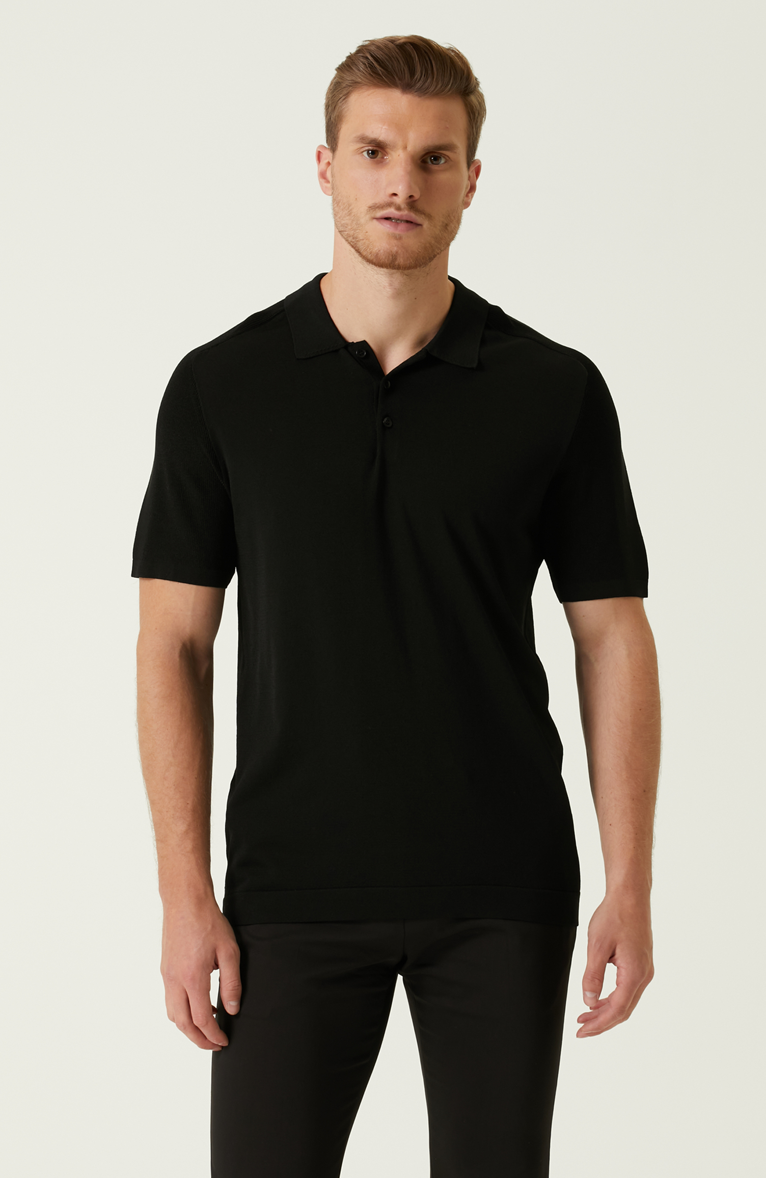 Siyah Polo Yaka Kısa Kollu Kazak