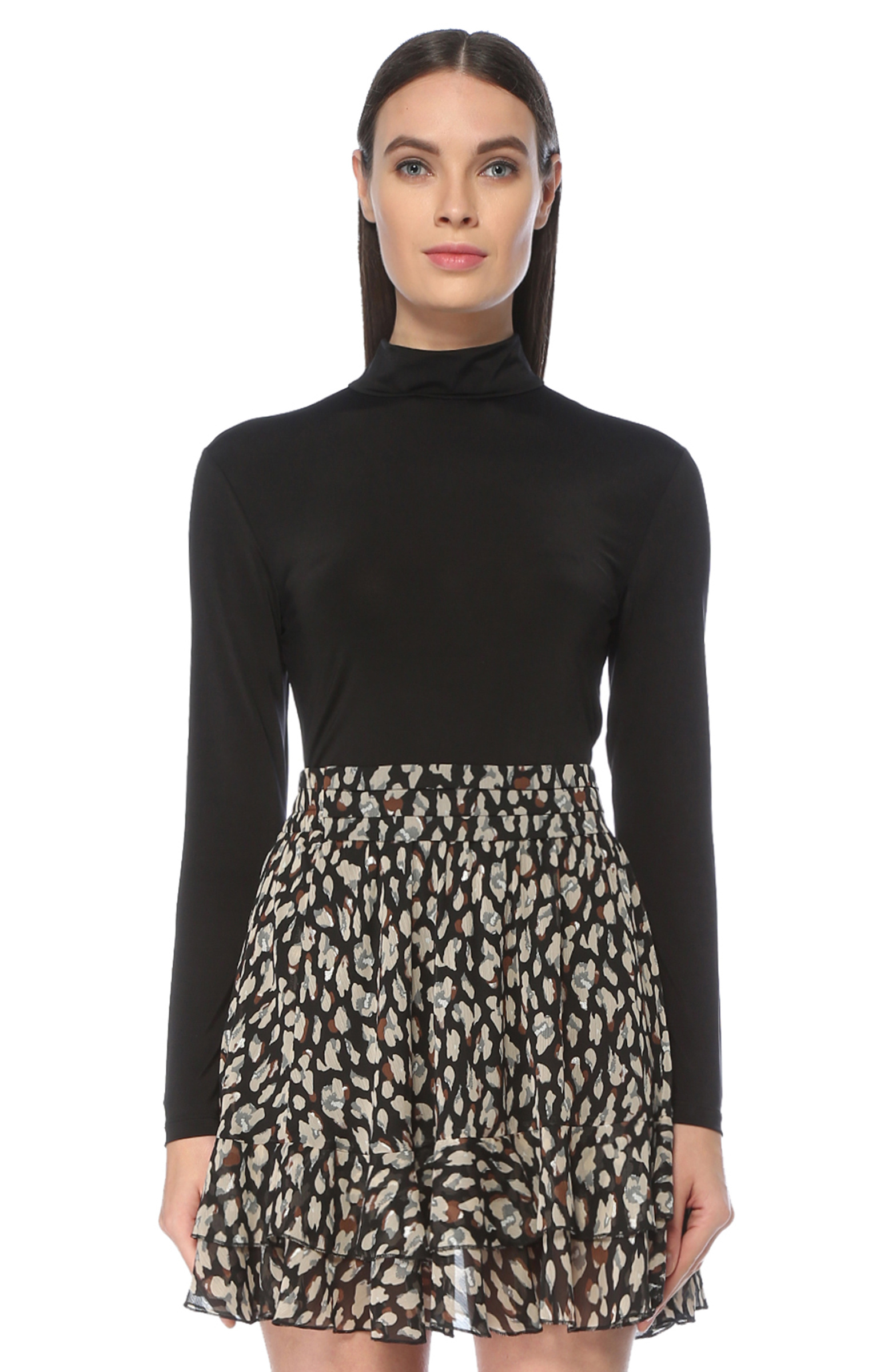 Siyah Dik Yaka T-shirt