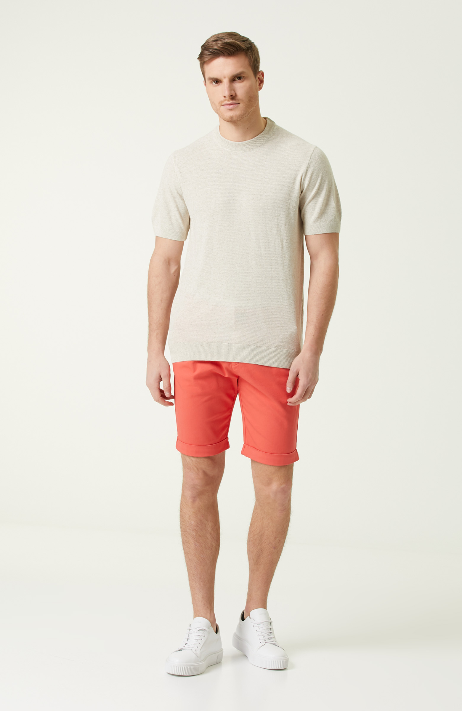 Kırmızı Normal Bel Şort