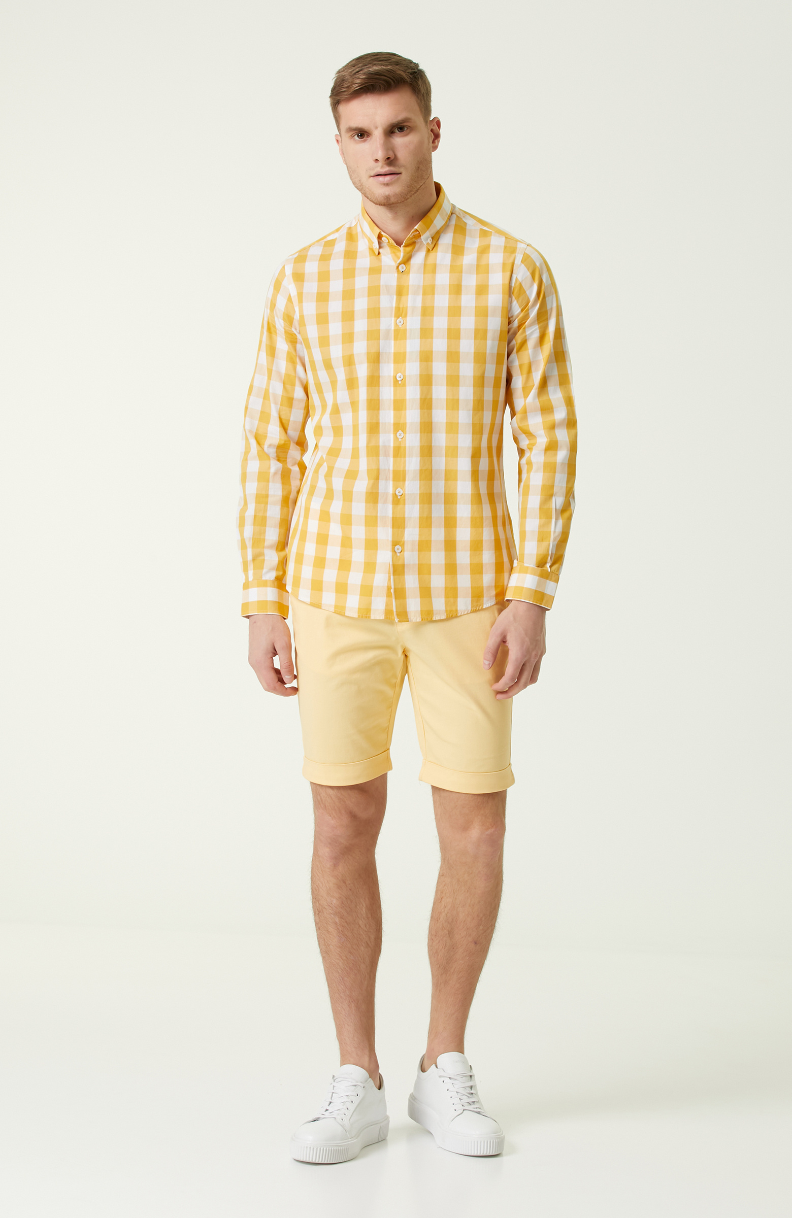 Slim Fit Sarı Şort