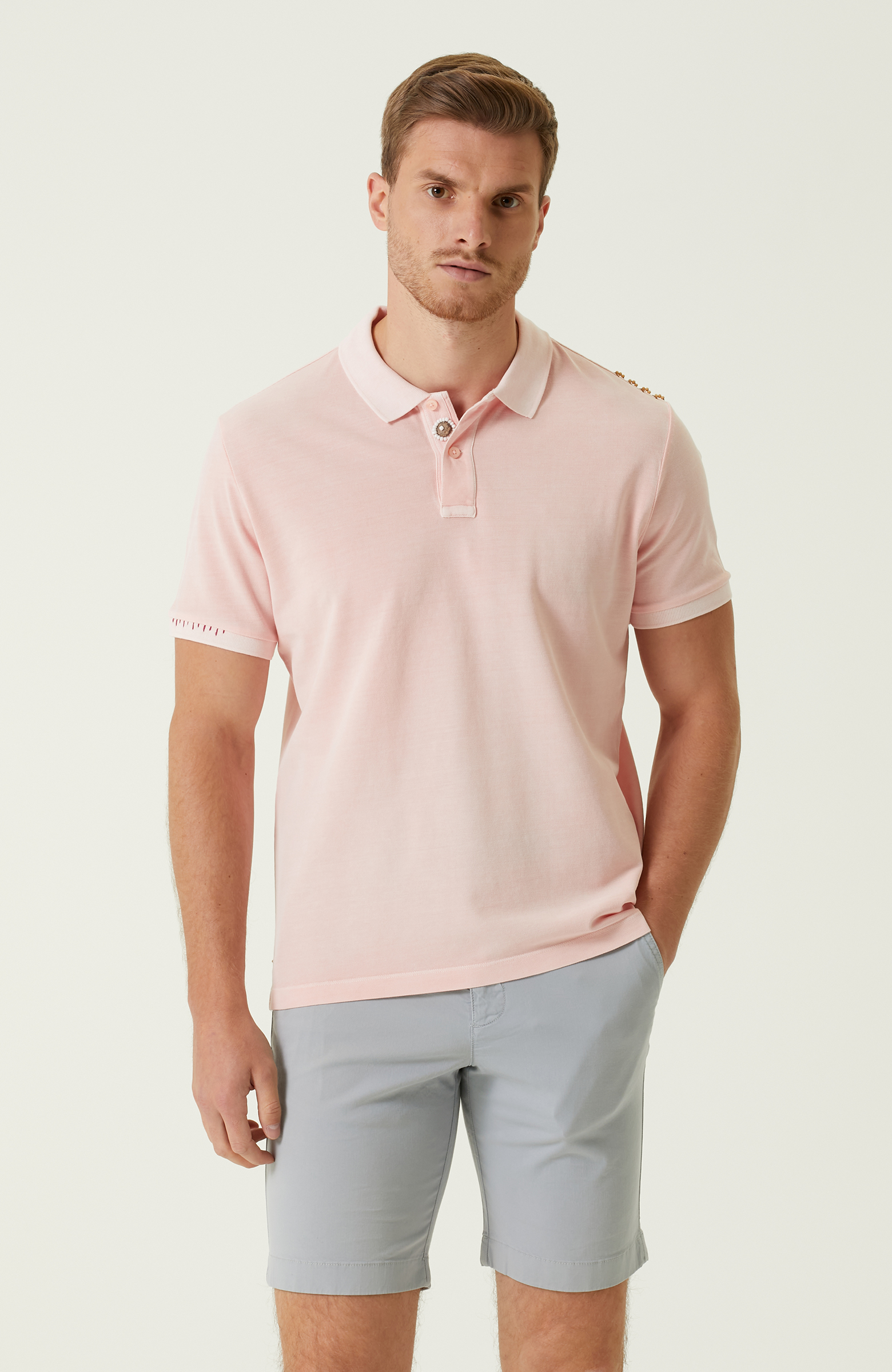 Comfort Fit Pembe Nakış Detaylı T-shirt Comfort Fit Pembe Nakış Detaylı T-shirt