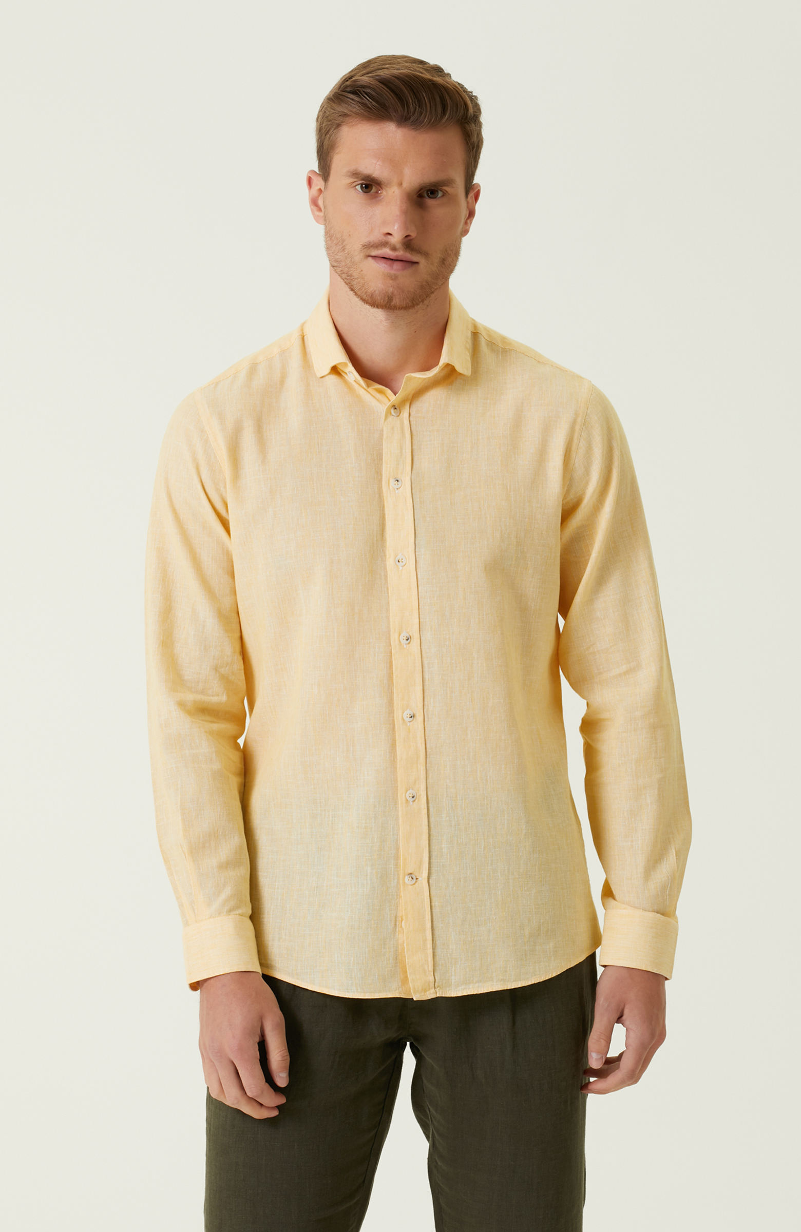 Slim Fit Sarı Çizgili İtalyan Yaka Gömlek