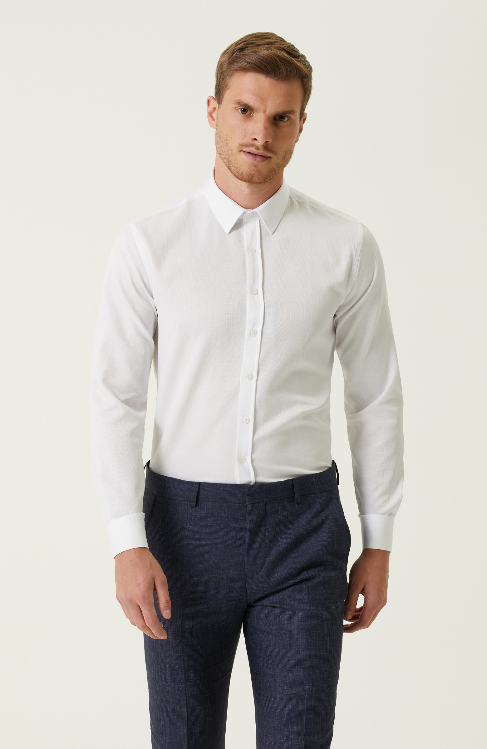 Slim Fit Beyaz İtalyan Yaka Armürlü Gömlek