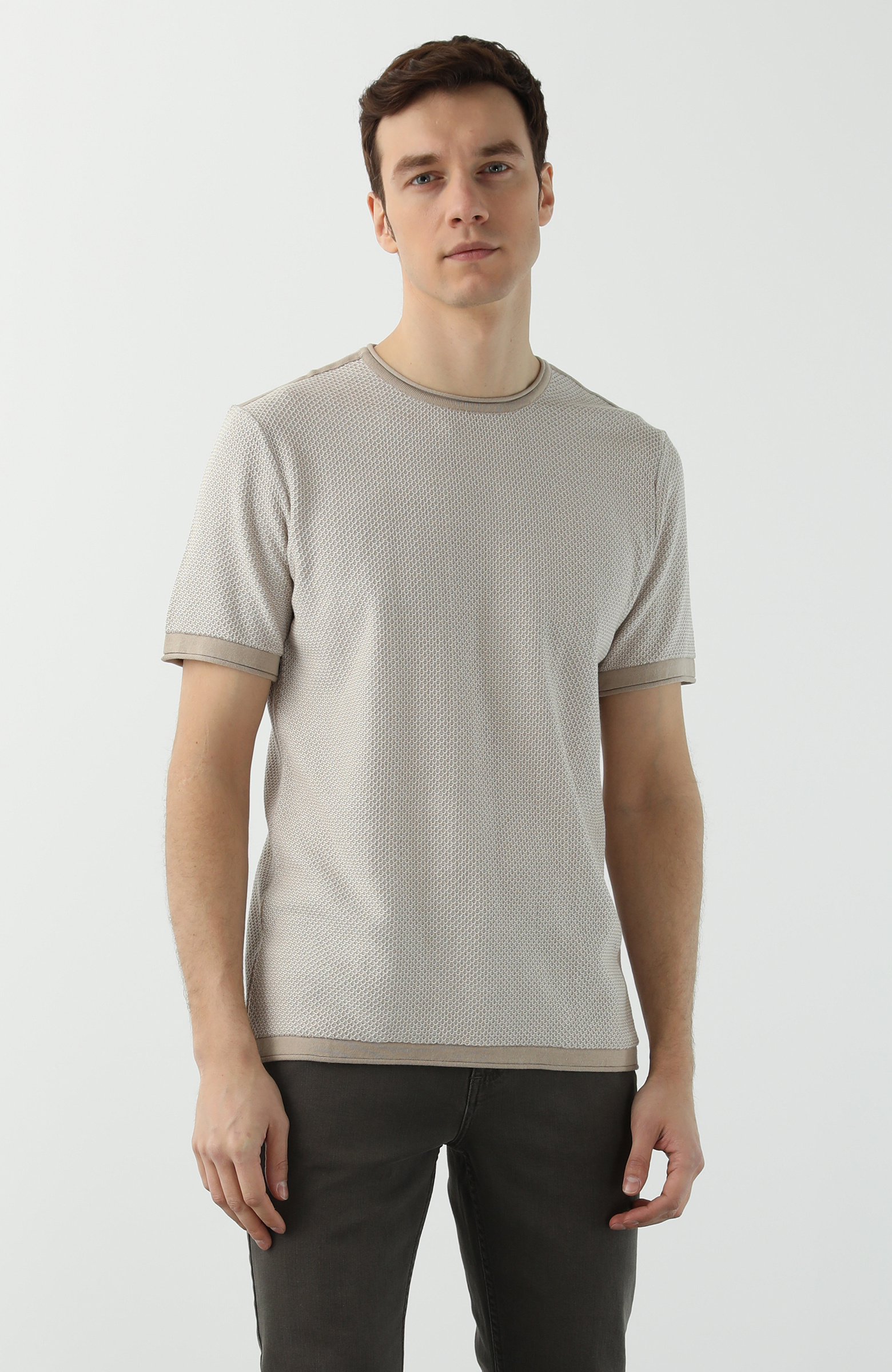 Ekru Bej Bisiklet Yaka T-shirt