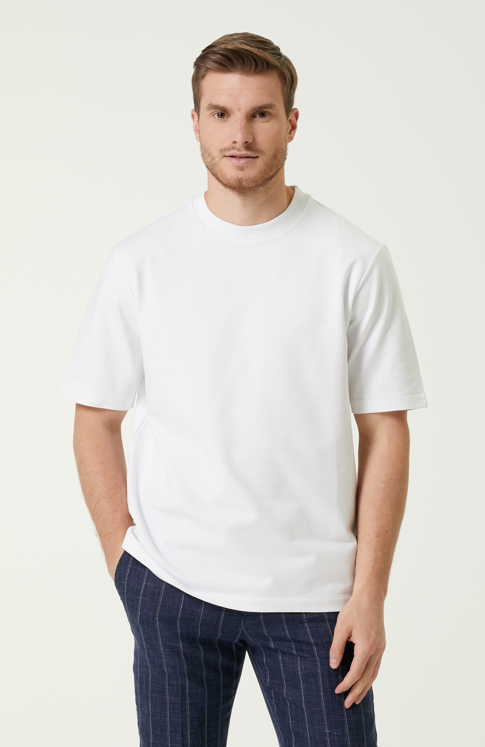 Trend Fit Beyaz Basic T-shirt Trend Fit Beyaz Basic T-shirt