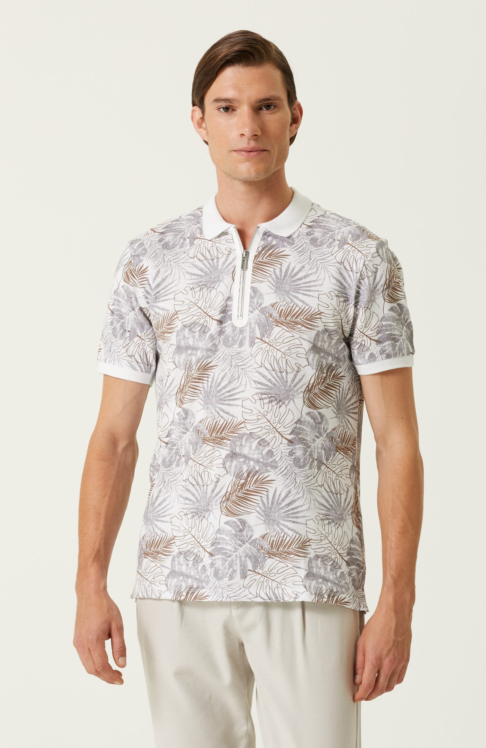 Slim Fit Beyaz Gri Polo Yaka Çiçek Desenli T-shirt