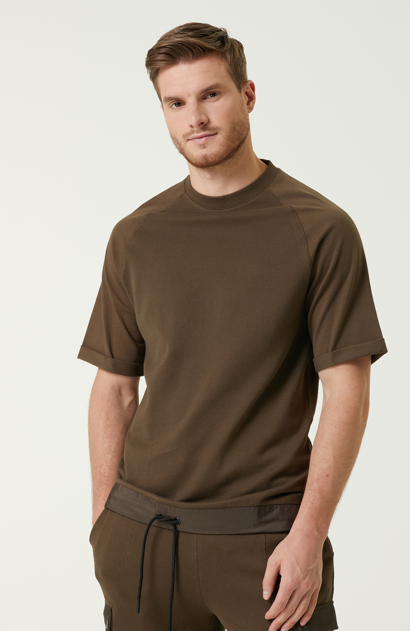 Comfort Fit Haki Bisiklet Yaka Basic T-shirt Comfort Fit Haki Bisiklet Yaka Basic T-shirt