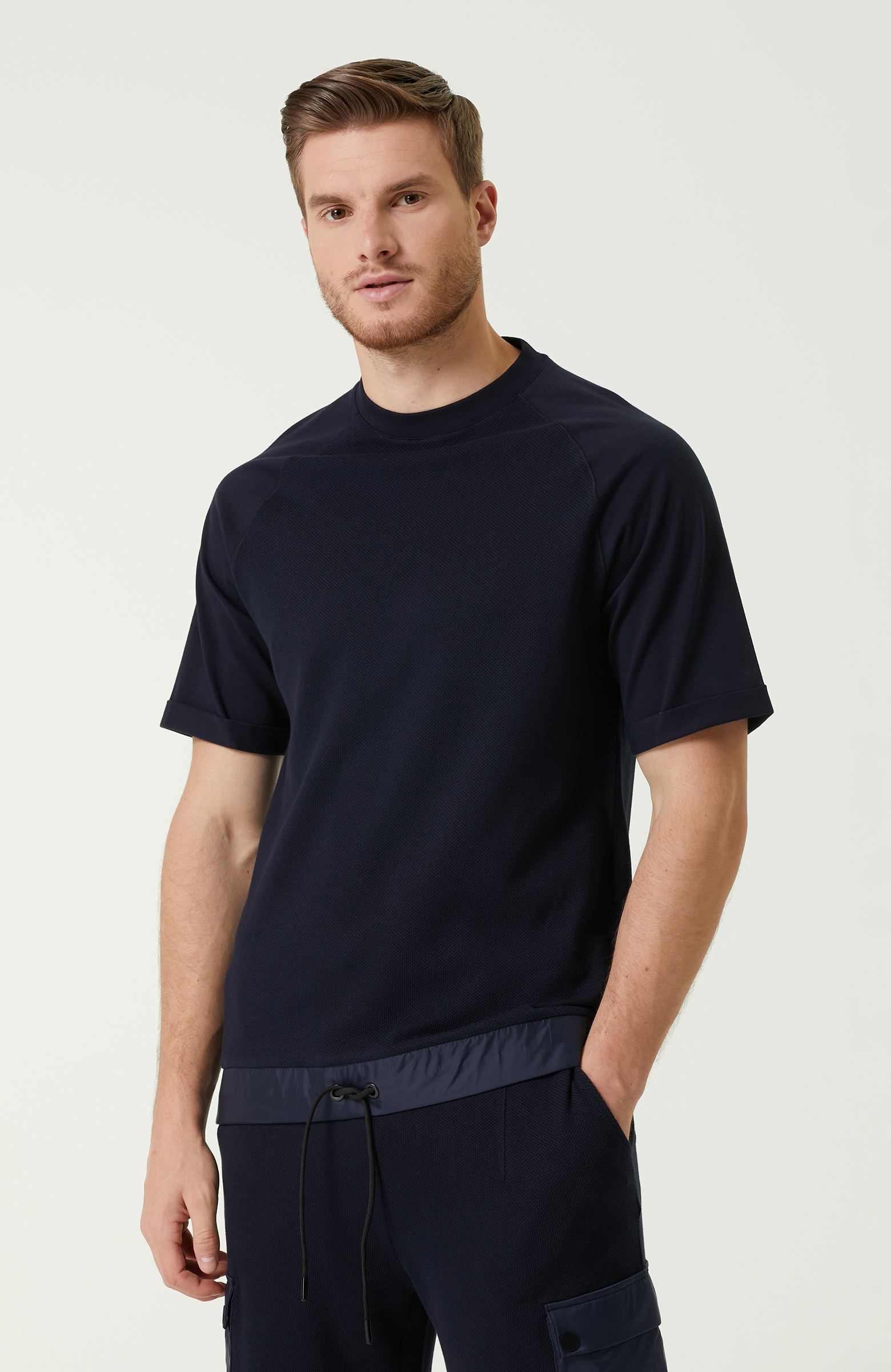 Comfort Fit Lacivert Bağcık Detaylı Basic T-shirt Comfort Fit Lacivert Bağcık Detaylı Basic T-shirt
