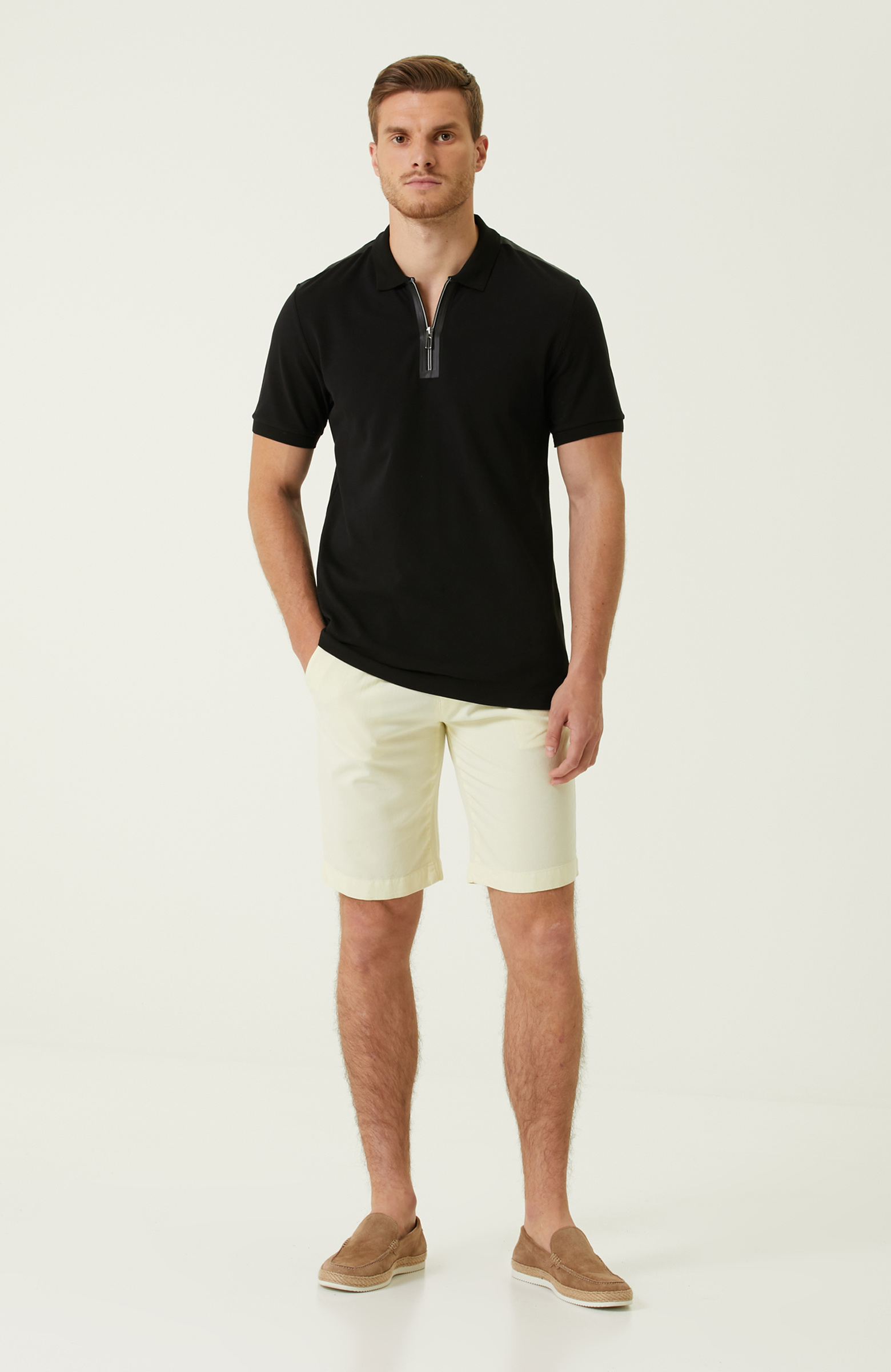 Comfort Fit Sarı Şort