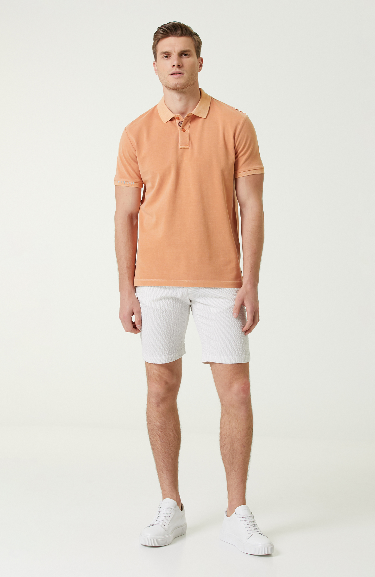 Relax Fit Bej Beli Kordonlu Çizgili Şort