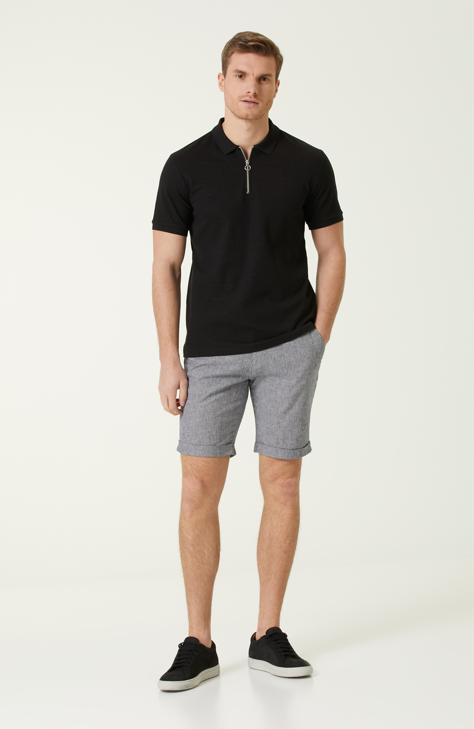 Comfort Fit Lacivert Çizgili Şort