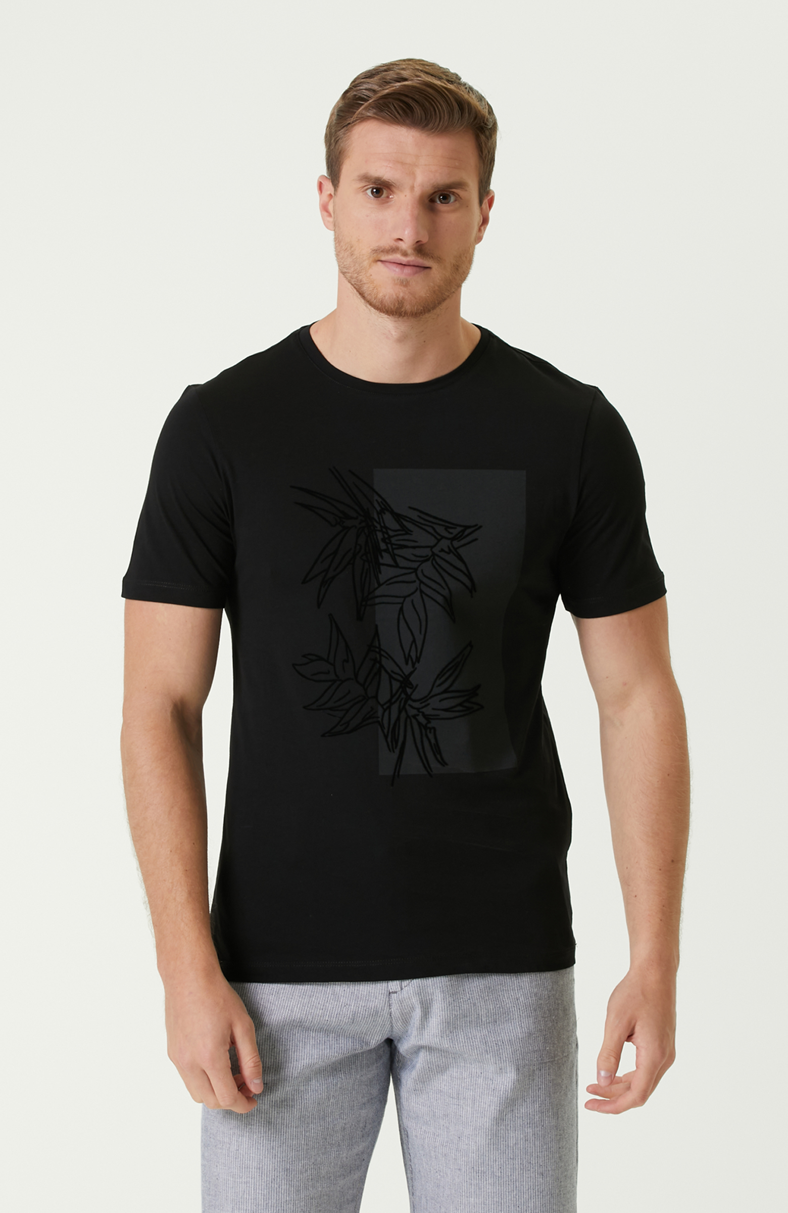 Slim Fit Siyah Baskılı Basic T-shirt Slim Fit Siyah Baskılı Basic T-shirt