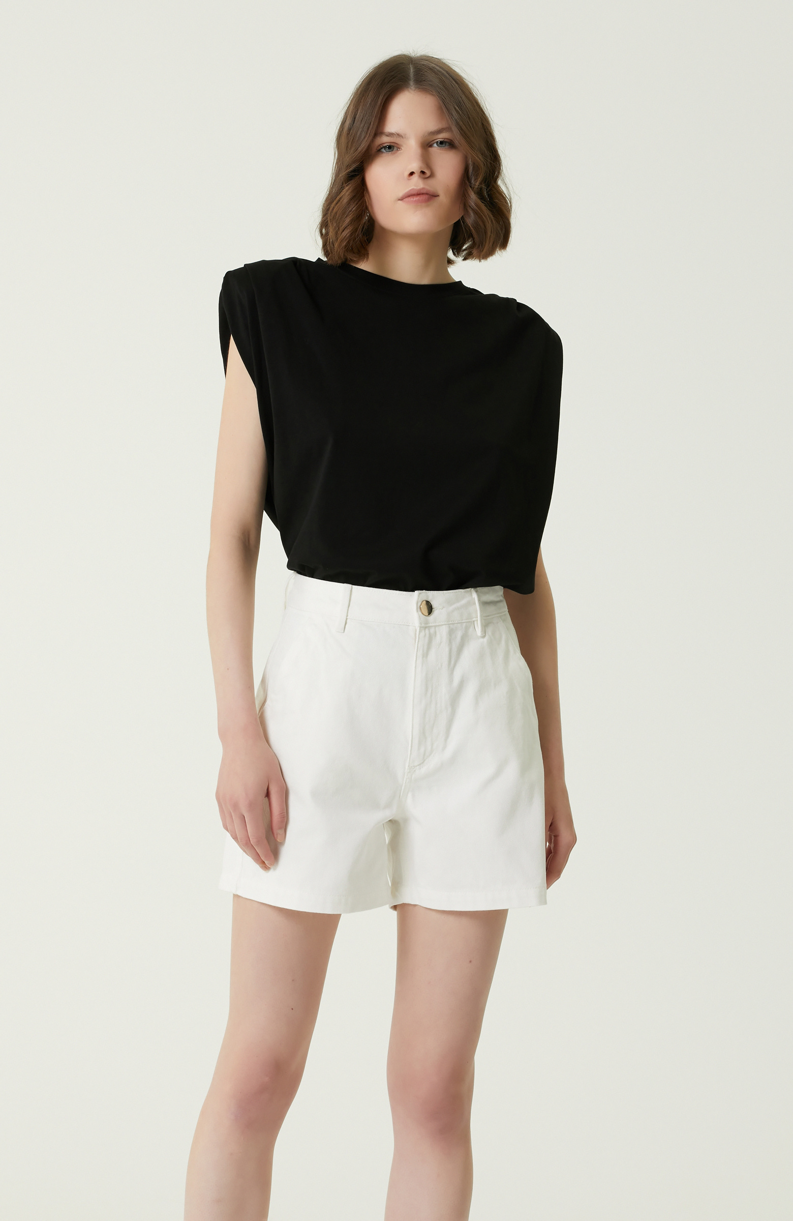 Slim Fit Siyah Omuzları Vatkalı T-shirt