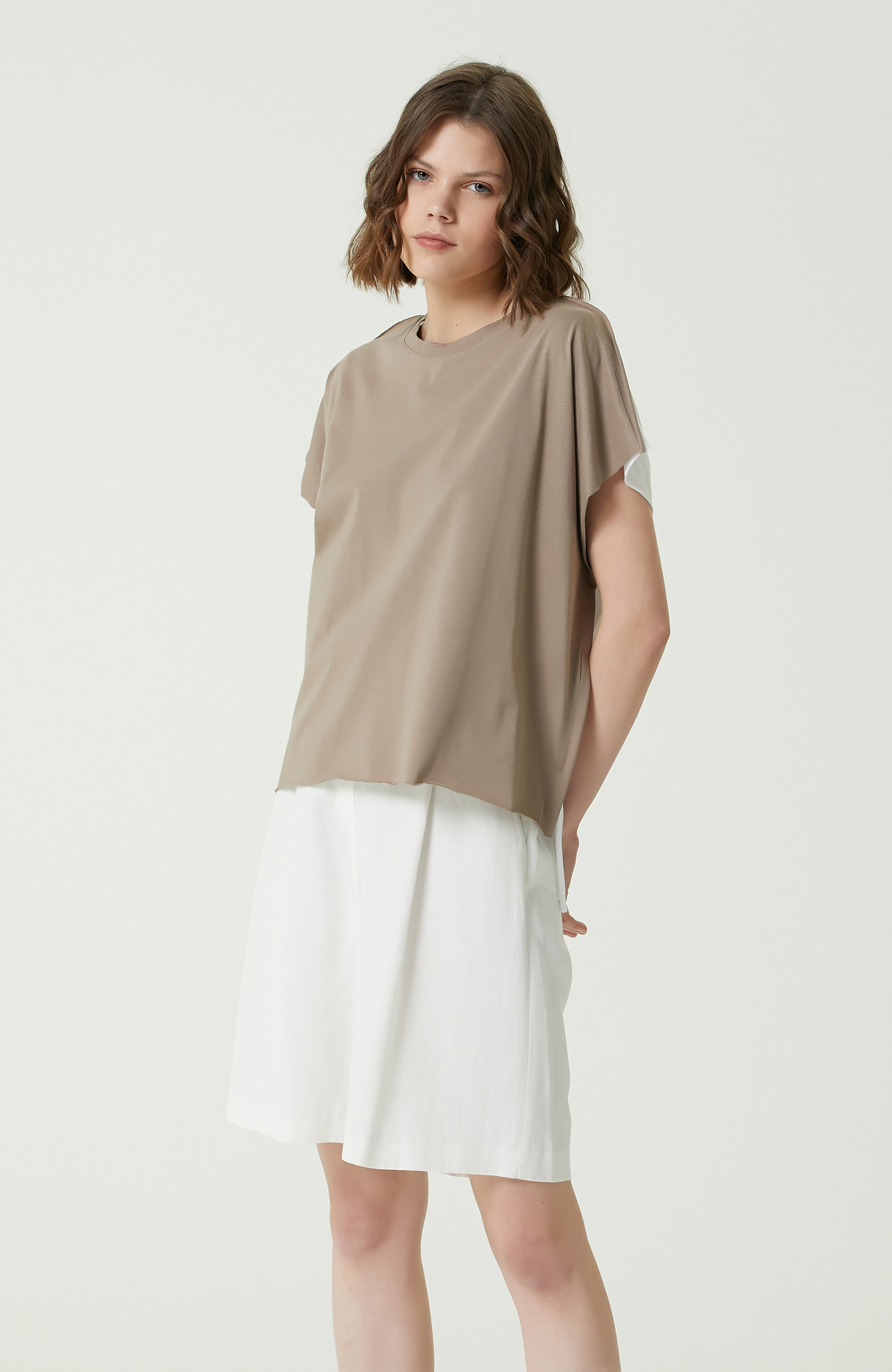 Vizon Beyaz Bisiklet Yaka T-shirt Vizon Beyaz Bisiklet Yaka T-shirt