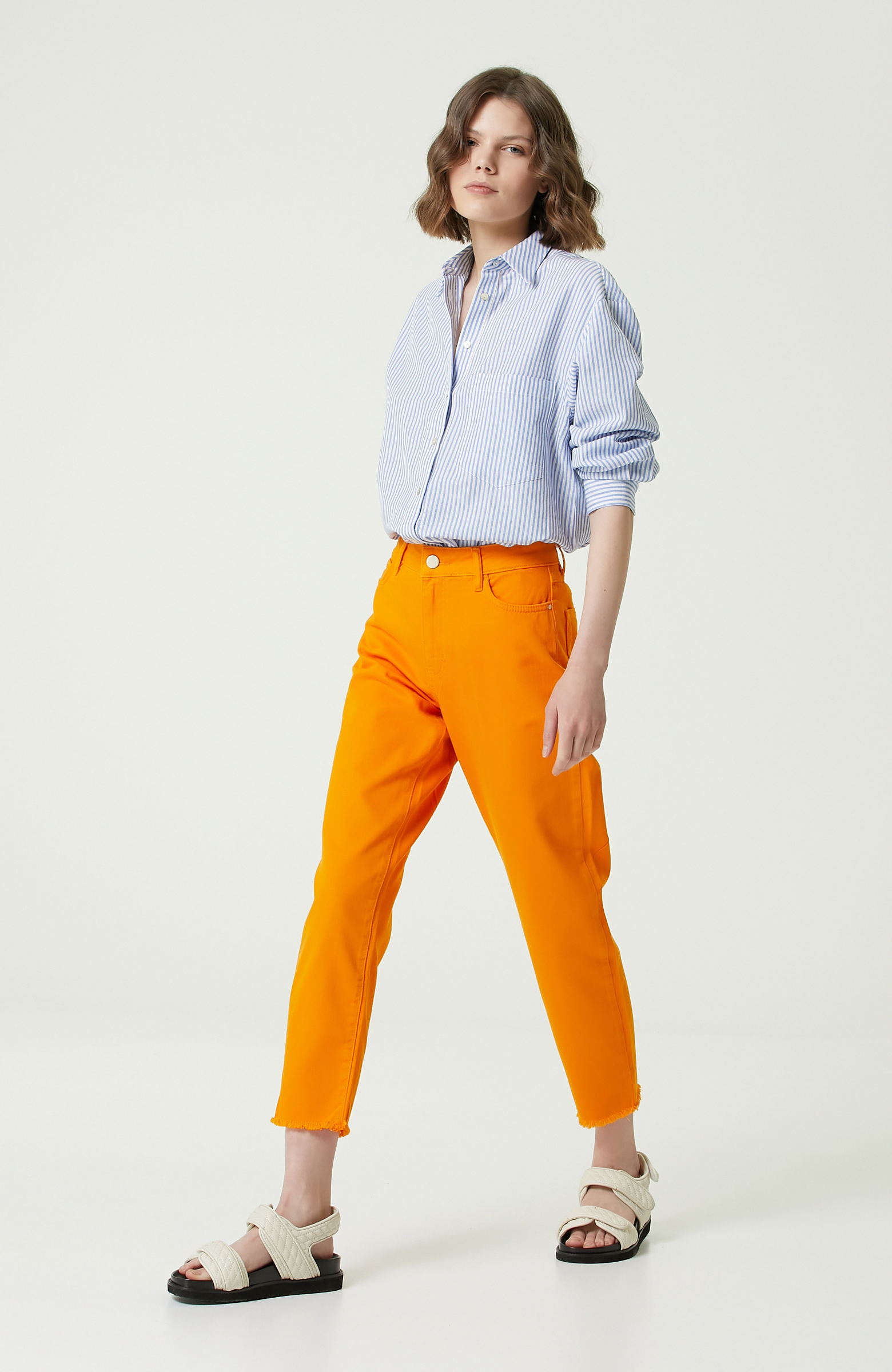 Turuncu Püsküllü Crop Jean Pantolon Turuncu Püsküllü Crop Jean Pantolon