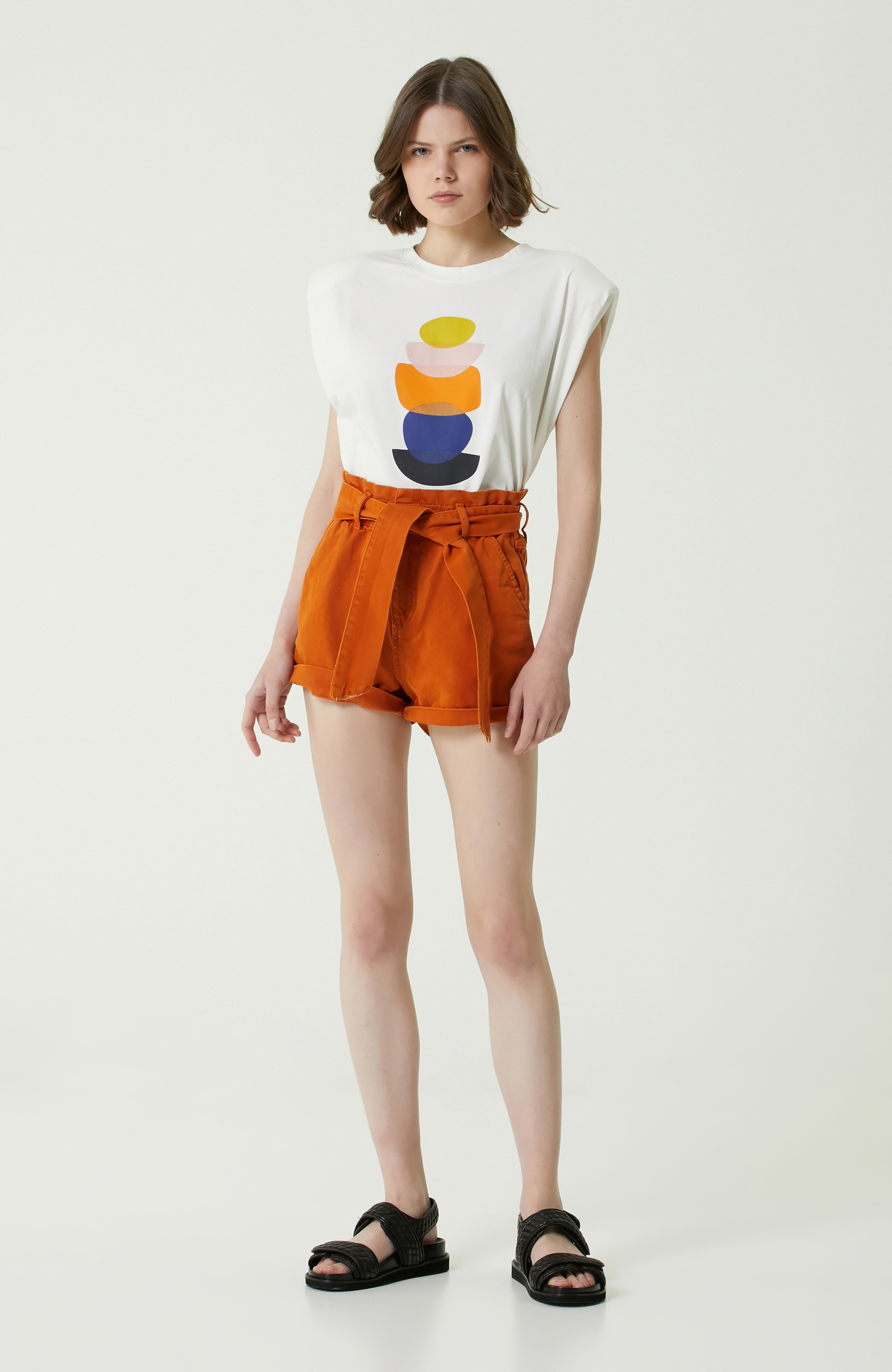 Slim Fit Kiremit Beli Kuşaklı Mini Şort