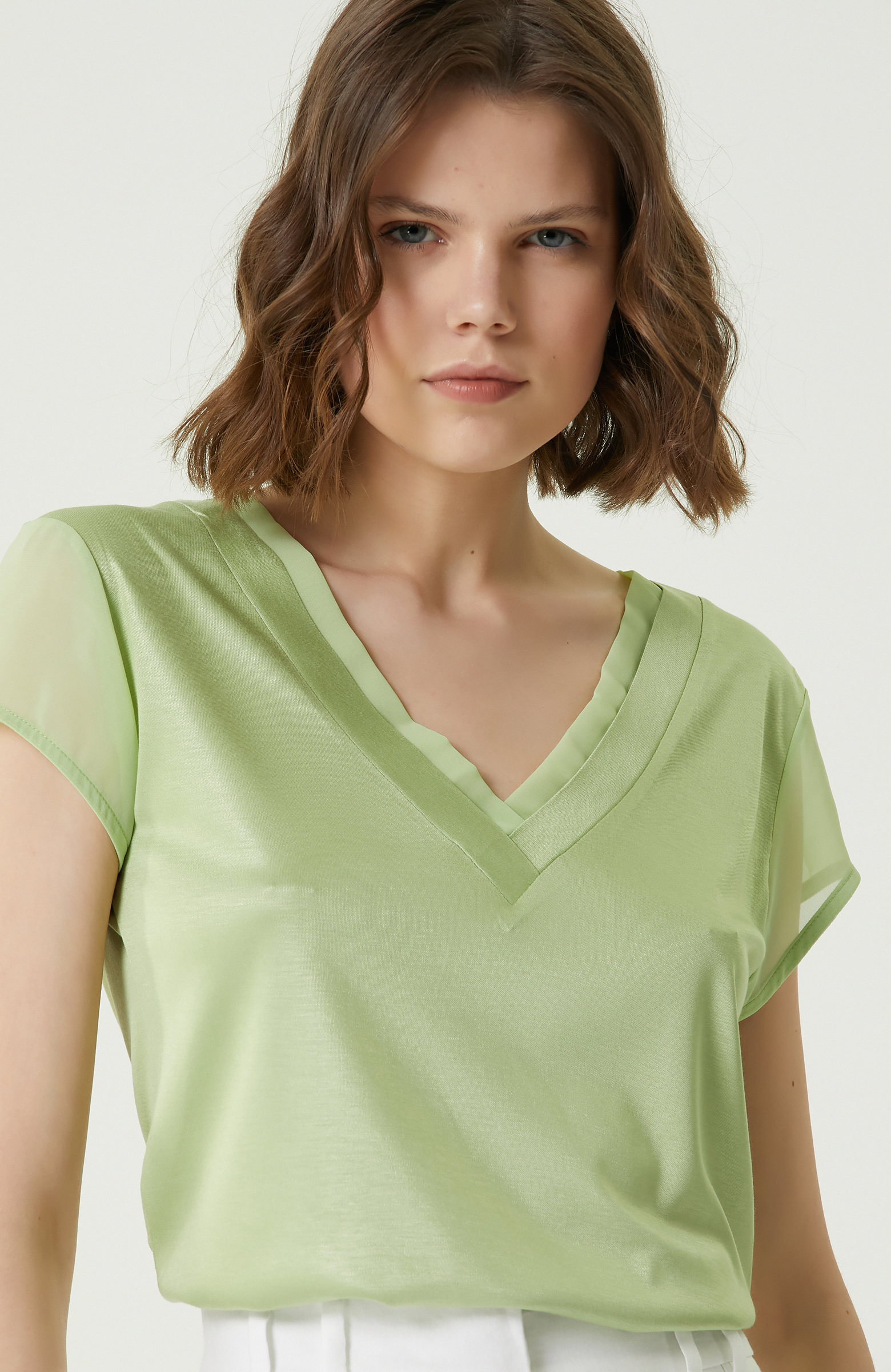 Mint V Yaka T-shirt
