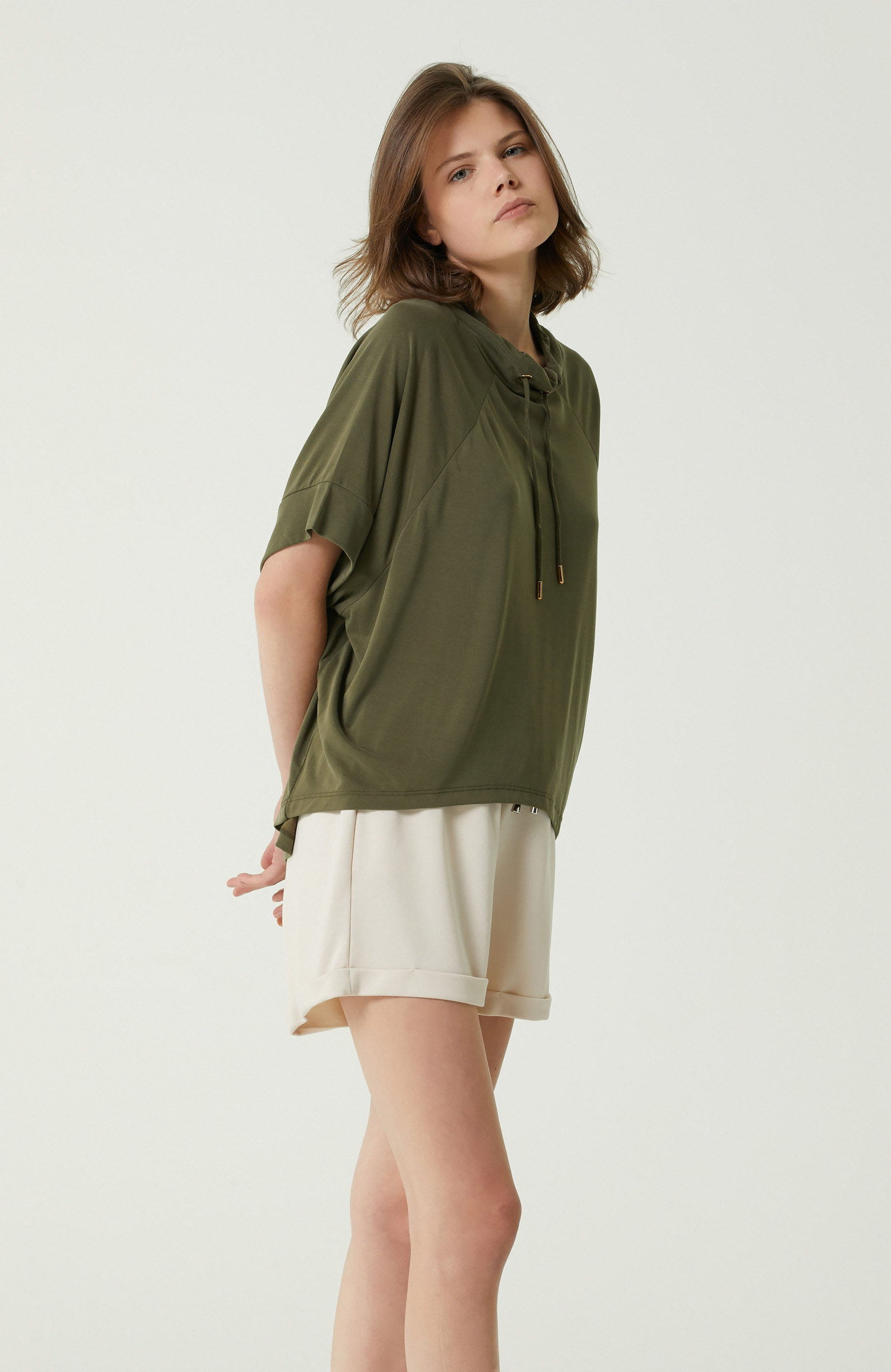 Basic Fit Haki Bisiklet Yaka T-shirt Basic Fit Haki Bisiklet Yaka T-shirt