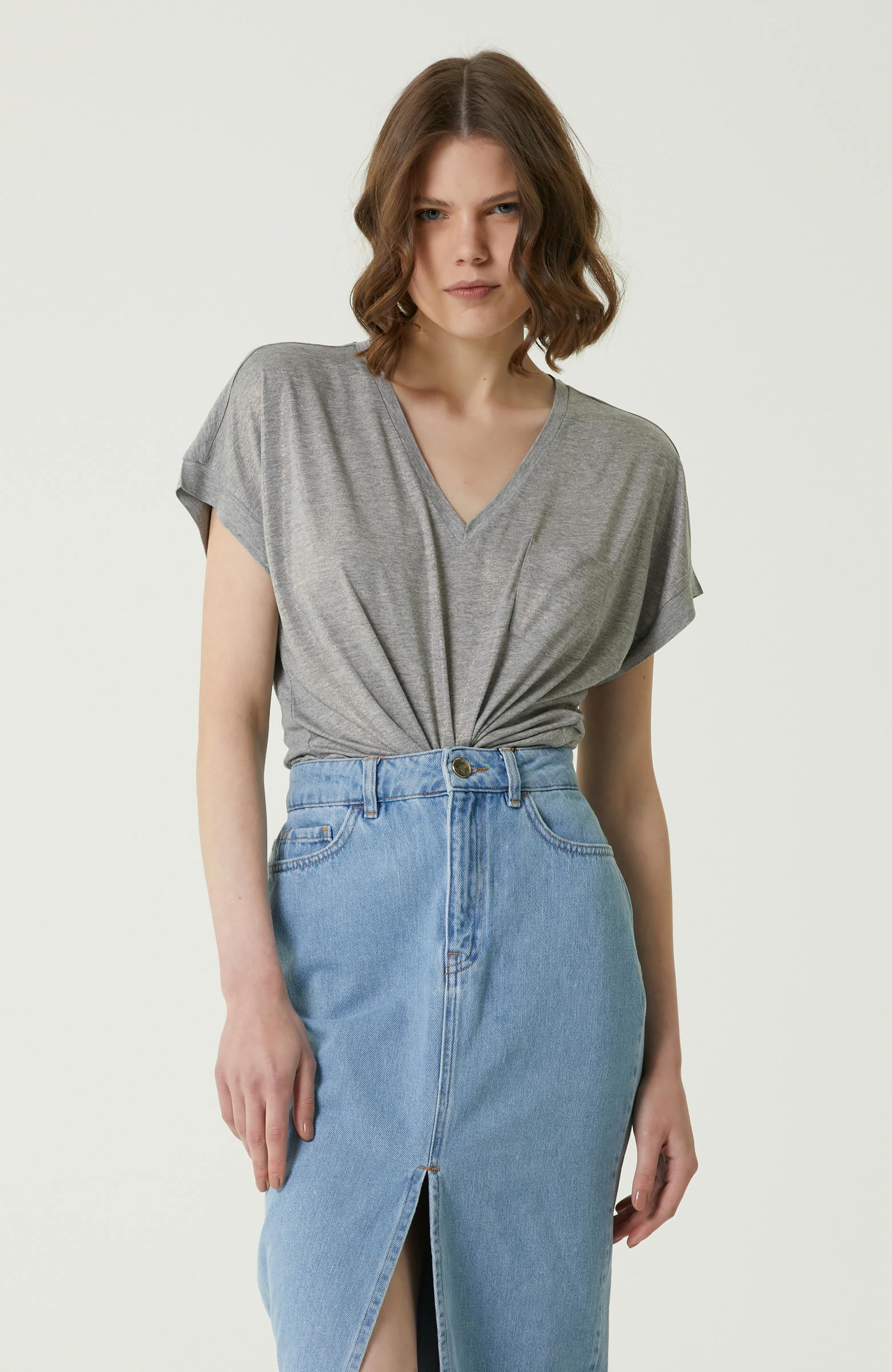 Basic Fit Gri Melanj V Yaka T-shirt Basic Fit Gri Melanj V Yaka T-shirt