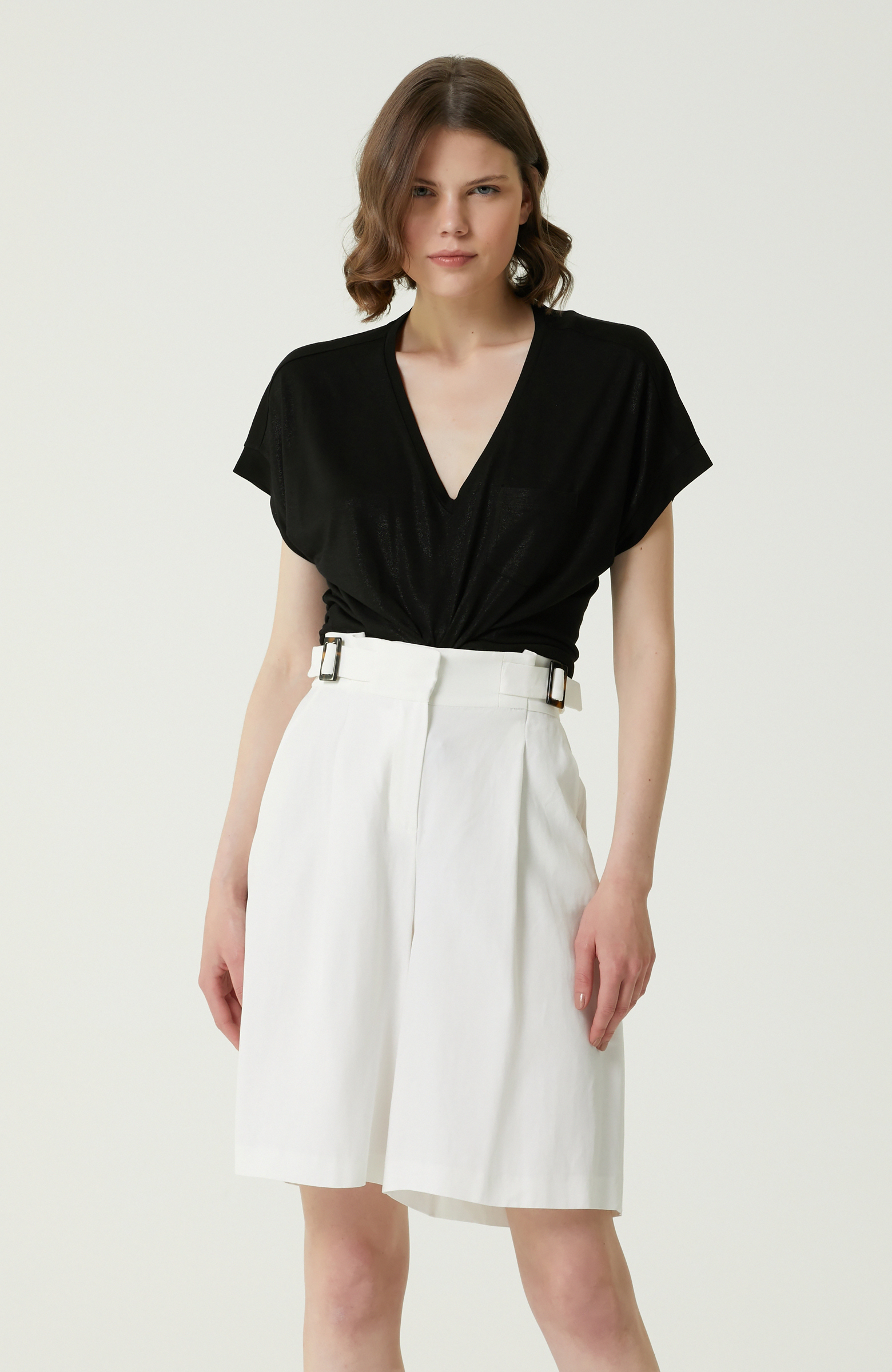 Siyah V Yaka Basic T-shirt