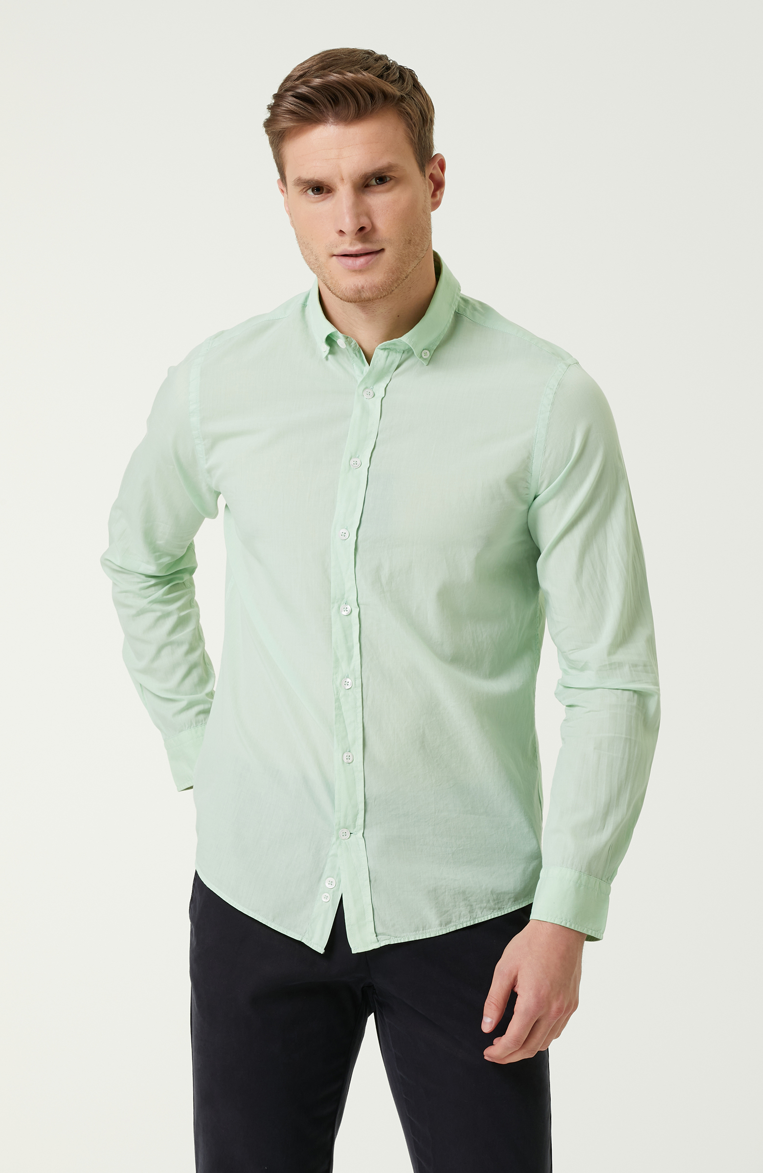 Comfort Fit Mint Düğmeli Yaka Gömlek Comfort Fit Mint Düğmeli Yaka Gömlek