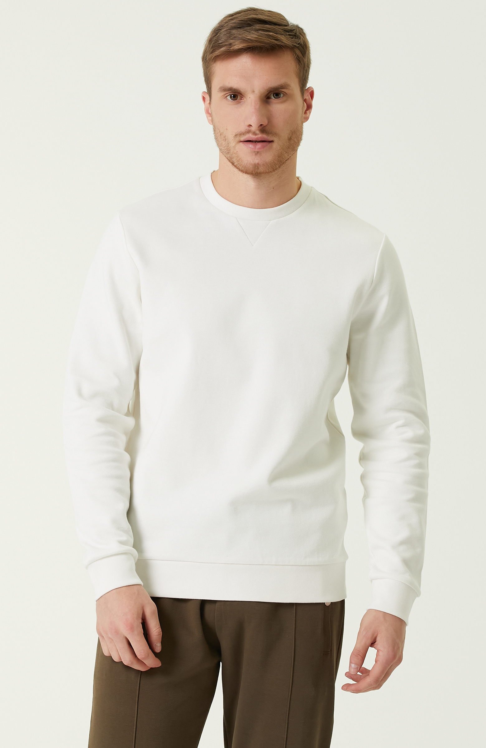 Comfort Fit Ekru Sweatshirt