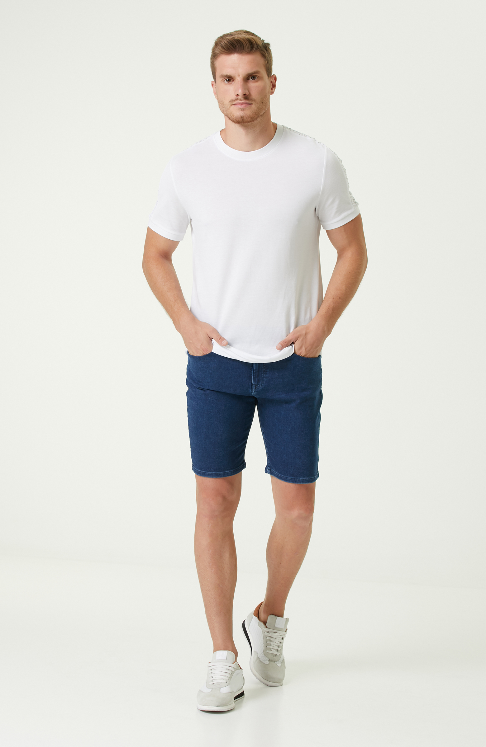 Slim Fit Lacivert Jean Şort Slim Fit Lacivert Jean Şort