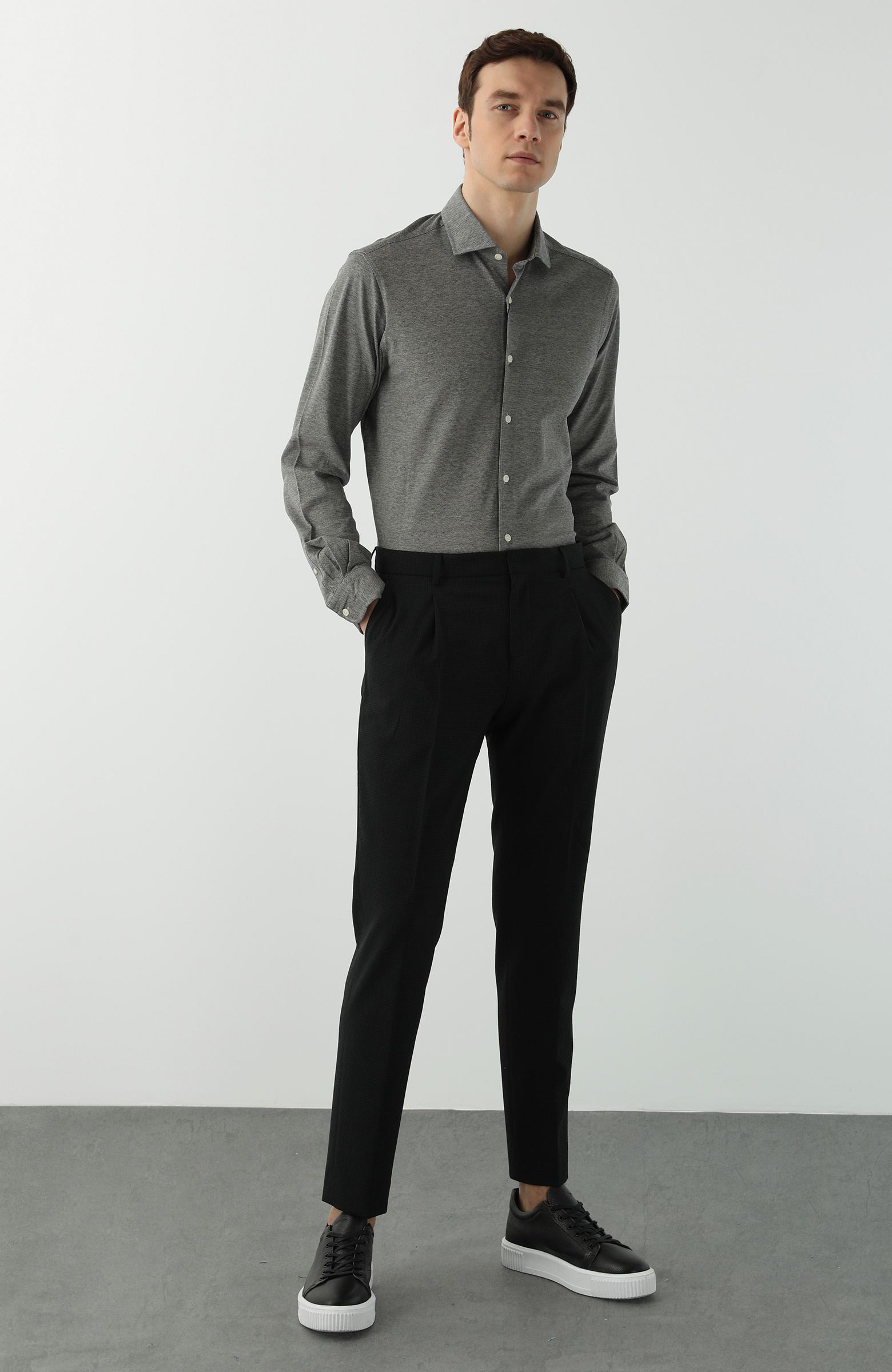 Slim Fit Siyah Desenli Pantolon Slim Fit Siyah Desenli Pantolon