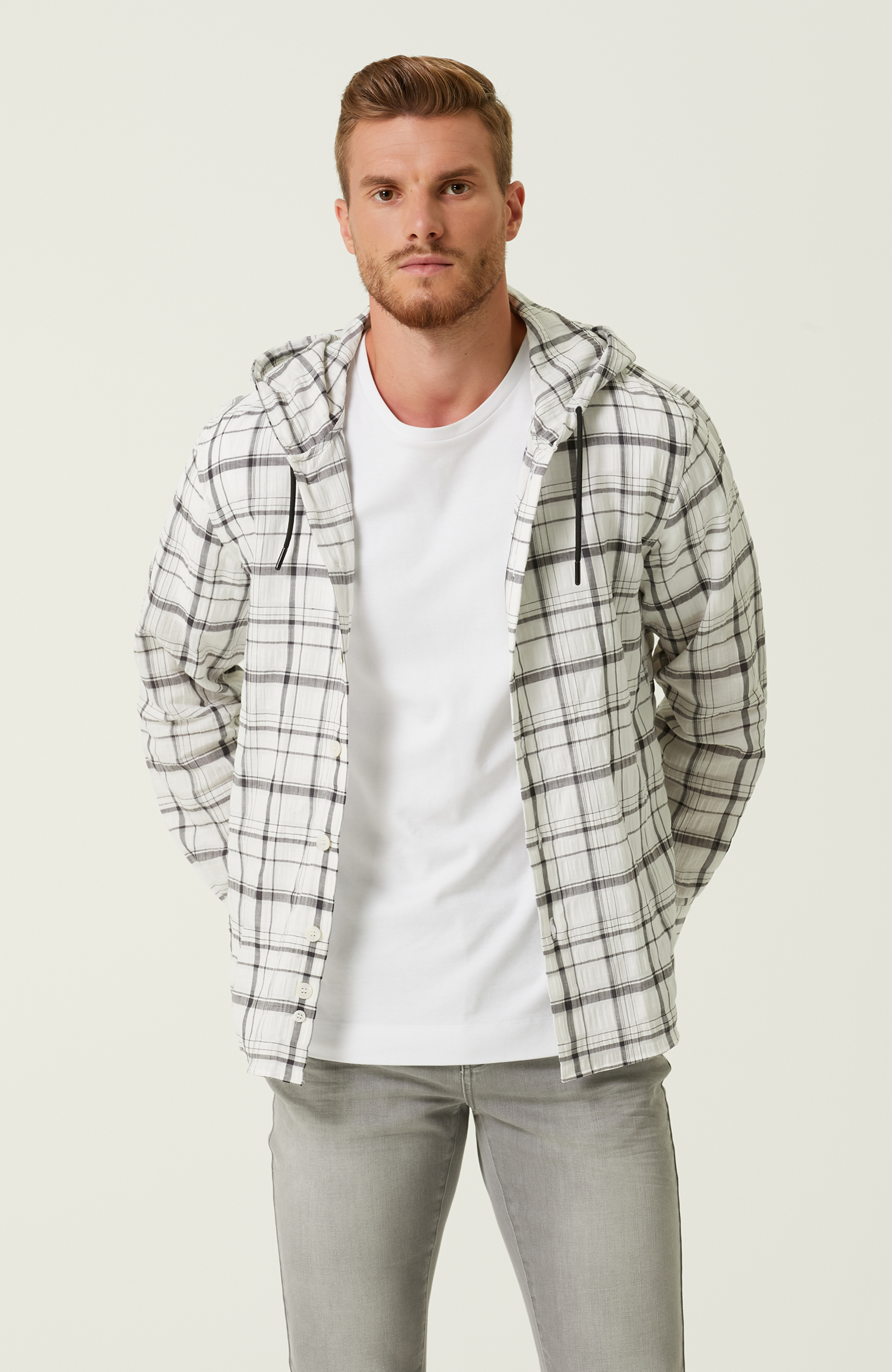 Oversize Ekru Kapüşonlu Kareli Keten Gömlek Oversize Ekru Kapüşonlu Kareli Keten Gömlek