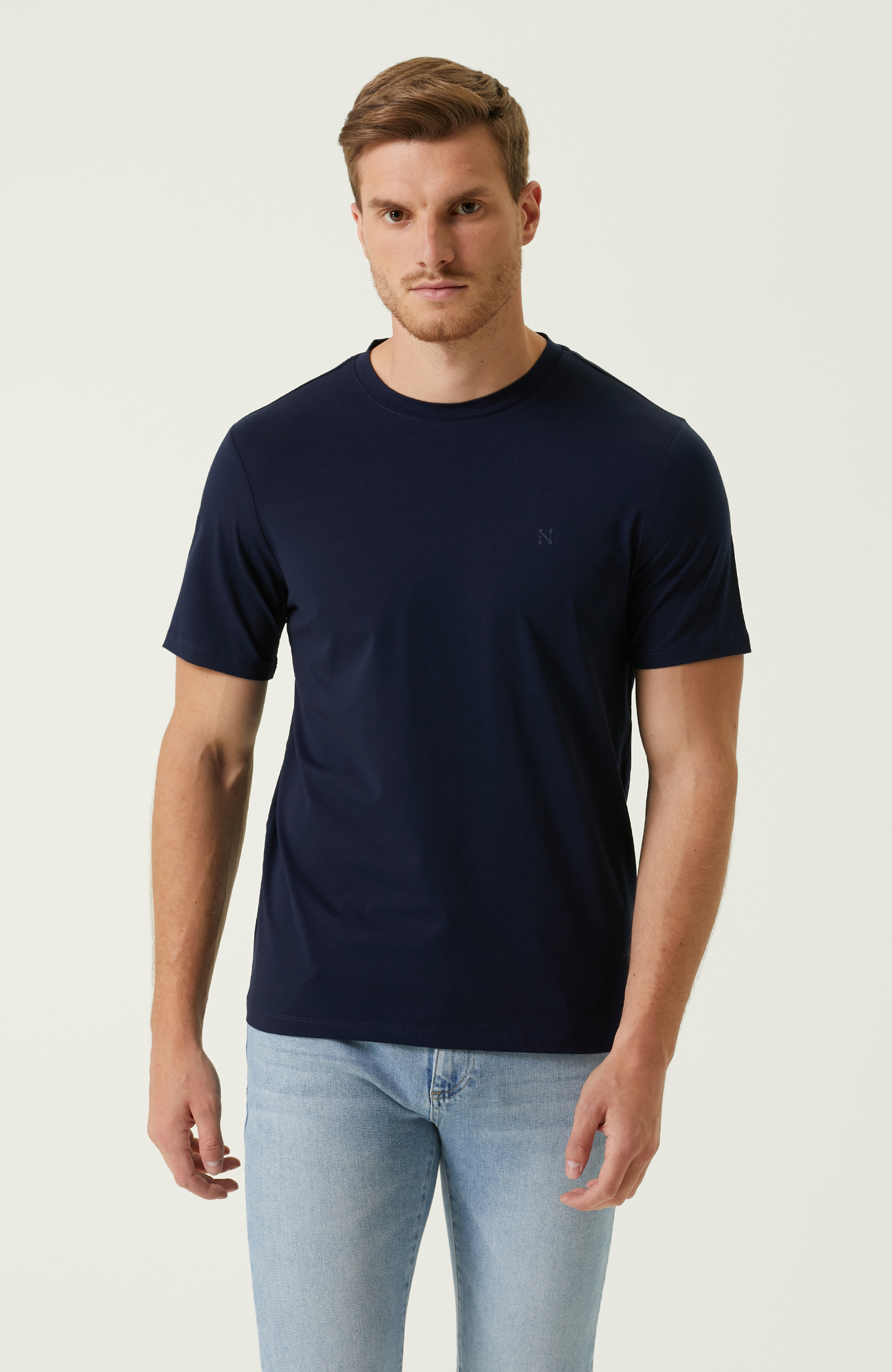 Slim Fit Lacivert Logo Detaylı T-shirt Slim Fit Lacivert Logo Detaylı T-shirt