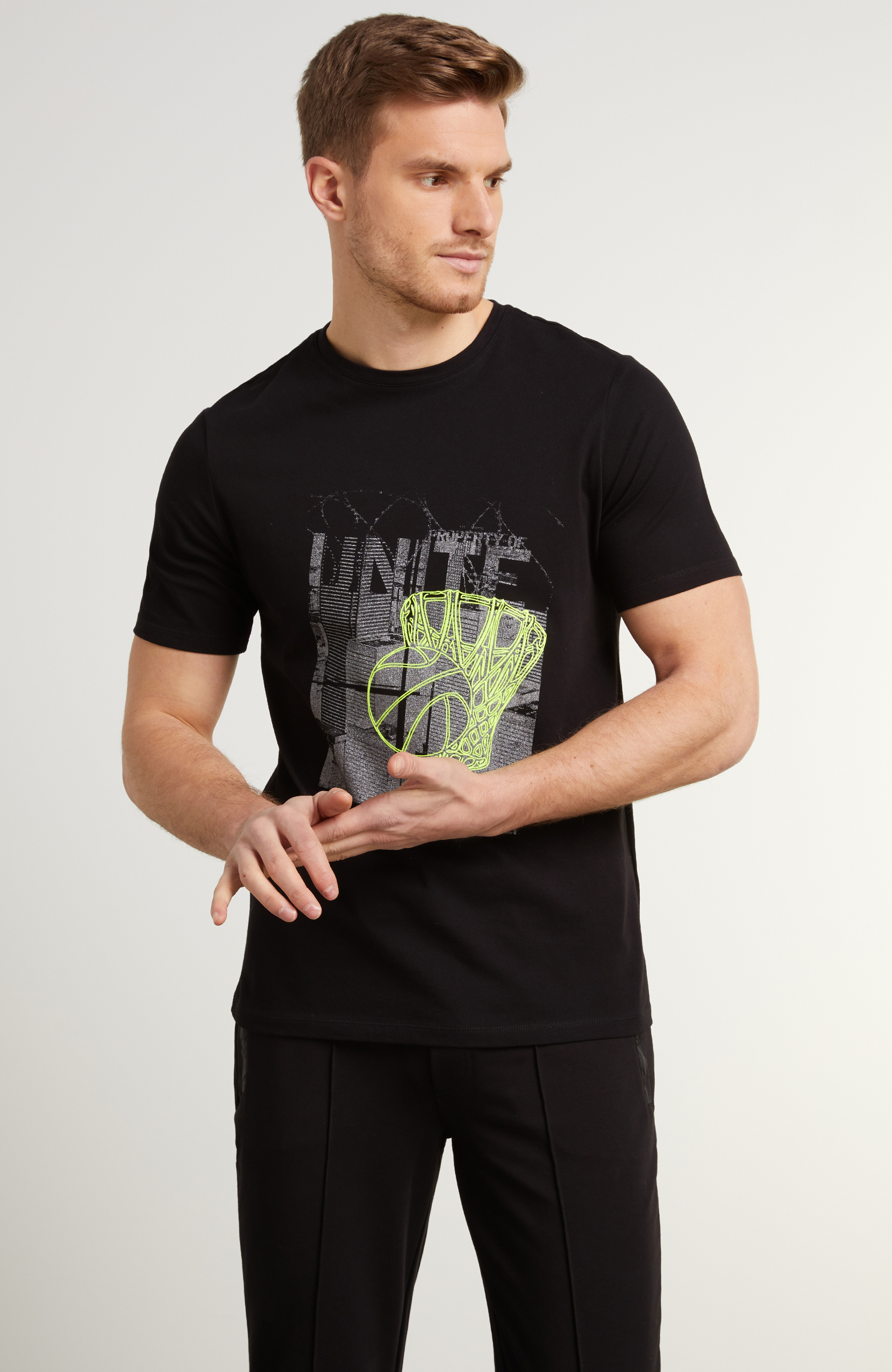 Slim Fit Siyah Baskılı Basic T-shirt Slim Fit Siyah Baskılı Basic T-shirt