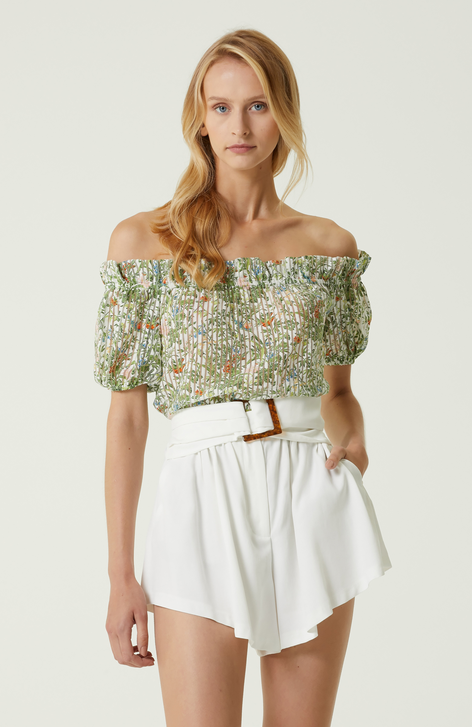 Yeşil Düşük Omuzlu Bluz Yeşil Düşük Omuzlu Bluz