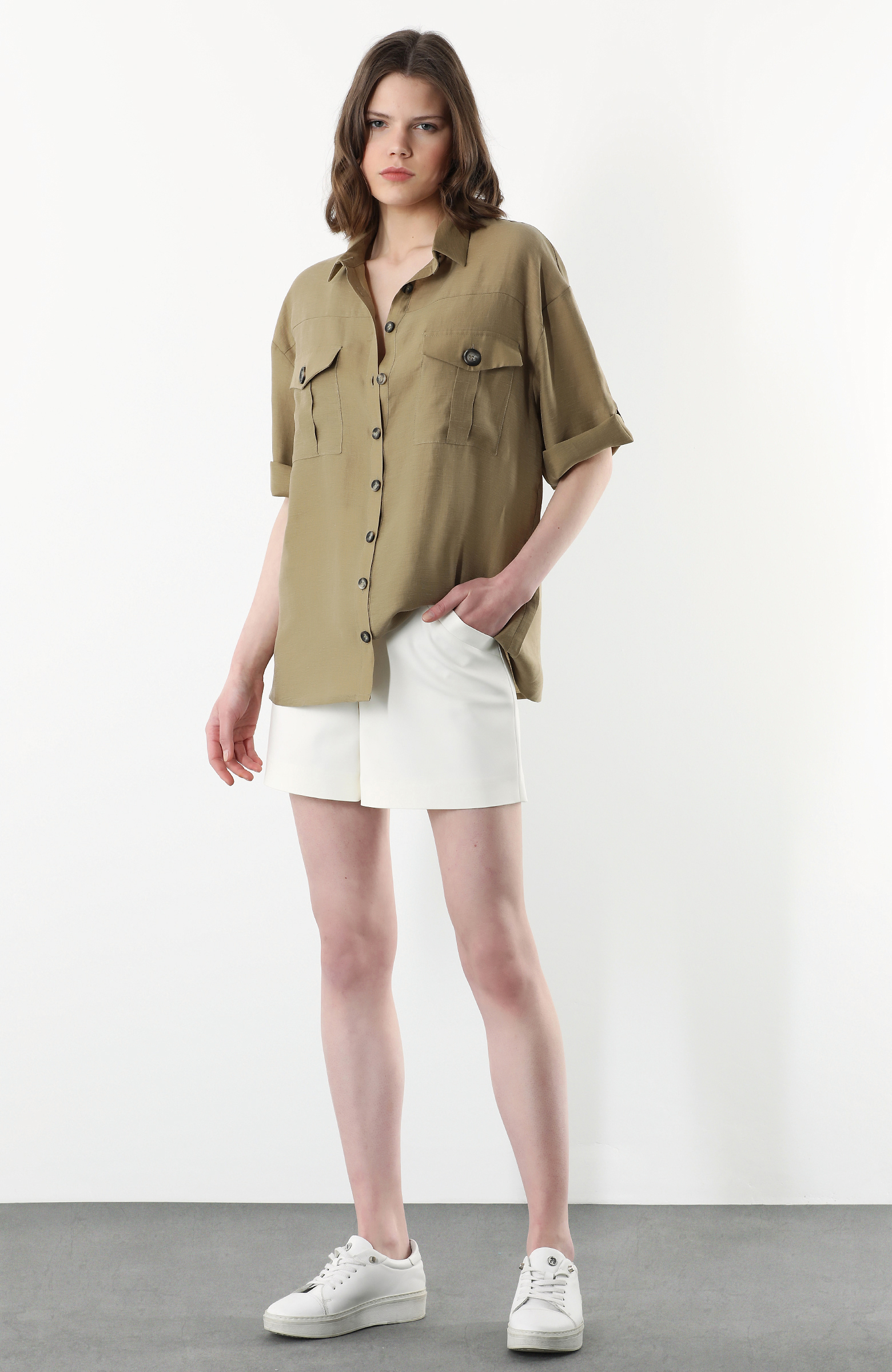 Regular Fit Haki Kısa Kol Keten Gömlek