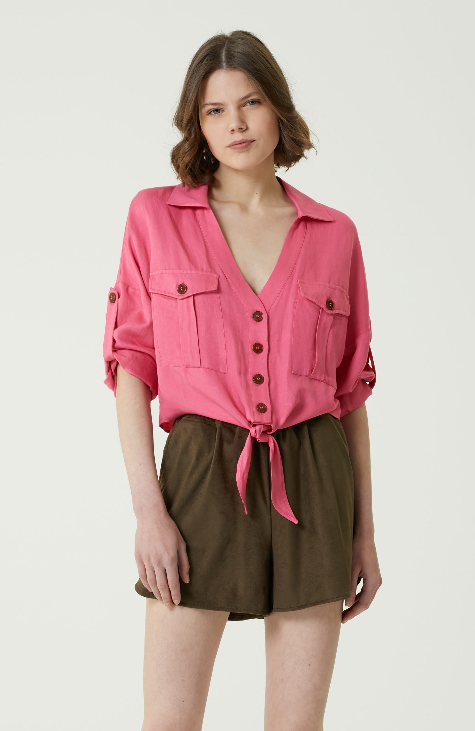 Slim Fit Pembe Yaka Detaylı Gömlek