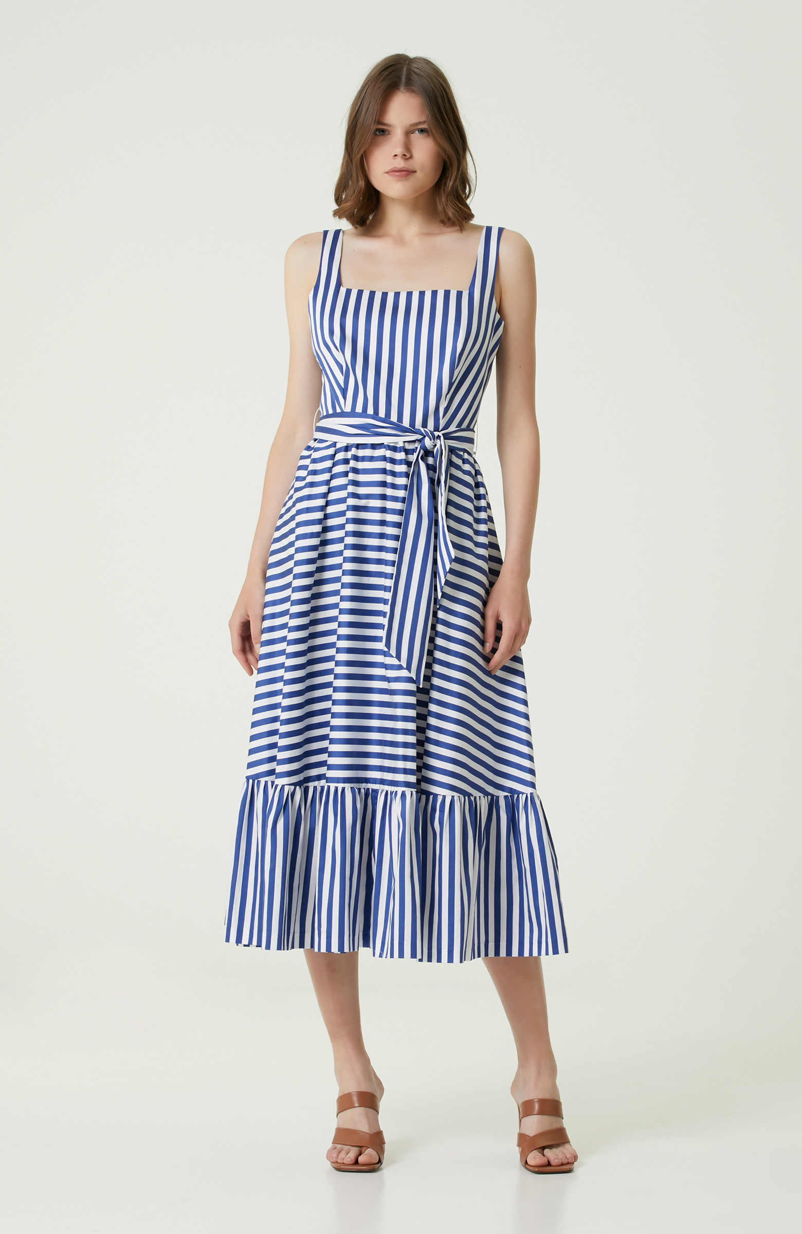 Lacivert Beyaz Çizgili Midi Elbise Lacivert Beyaz Çizgili Midi Elbise