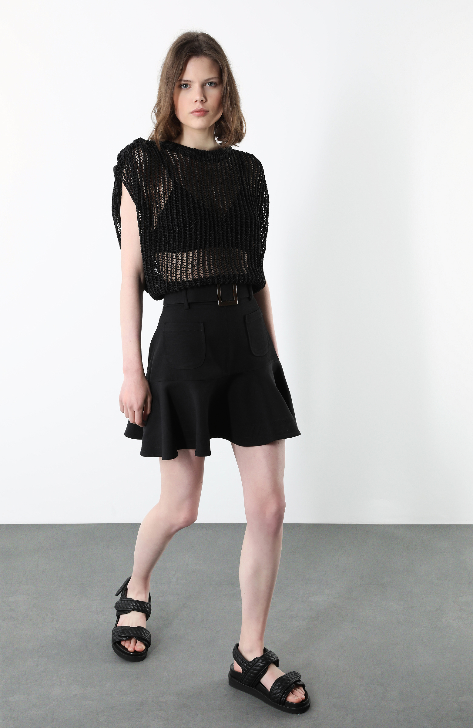 Siyah Volanlı Mini Etek