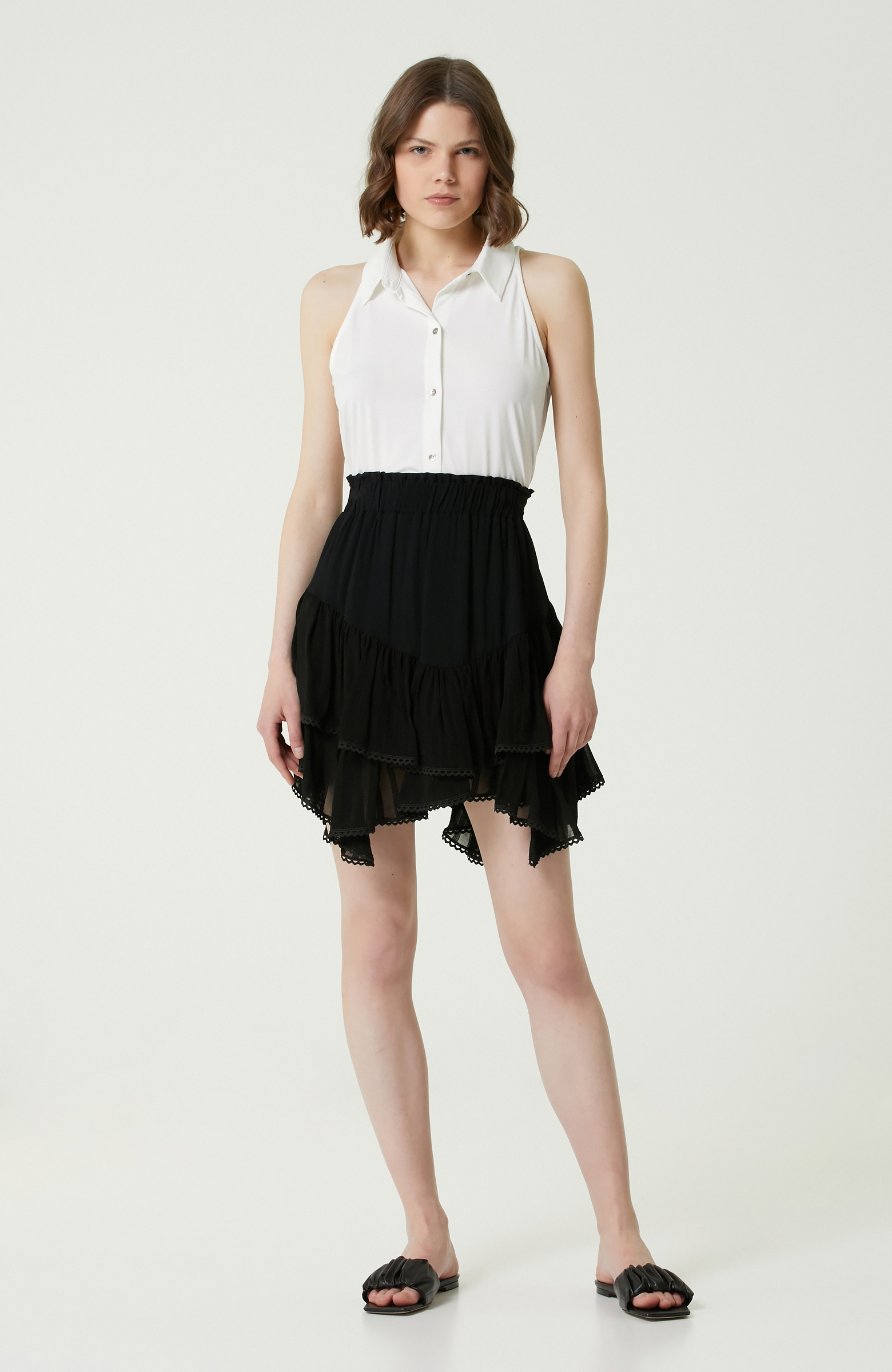 Siyah Fırfırlı Mini Etek