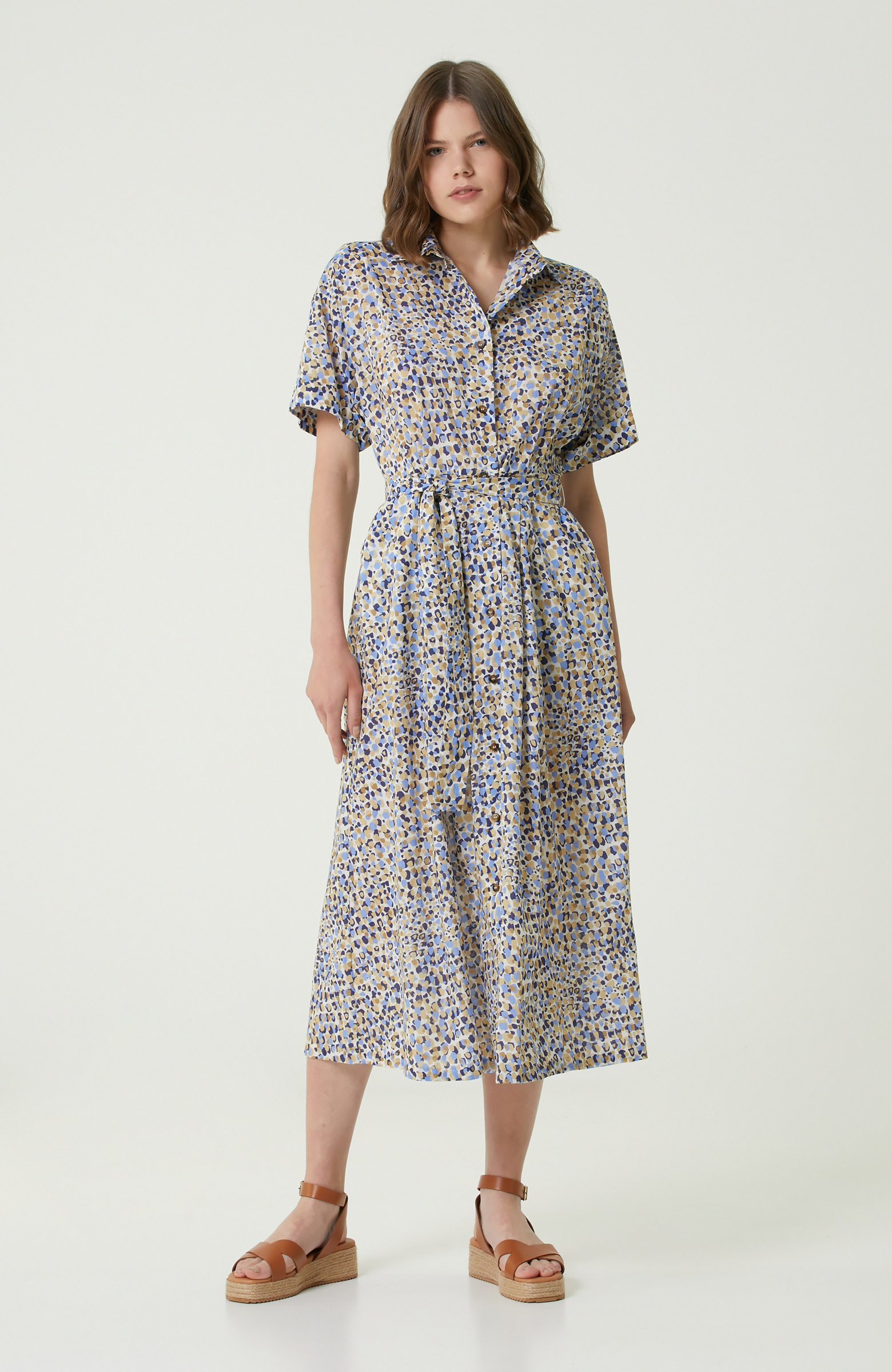 Mavi Desenli Midi Elbise Mavi Desenli Midi Elbise