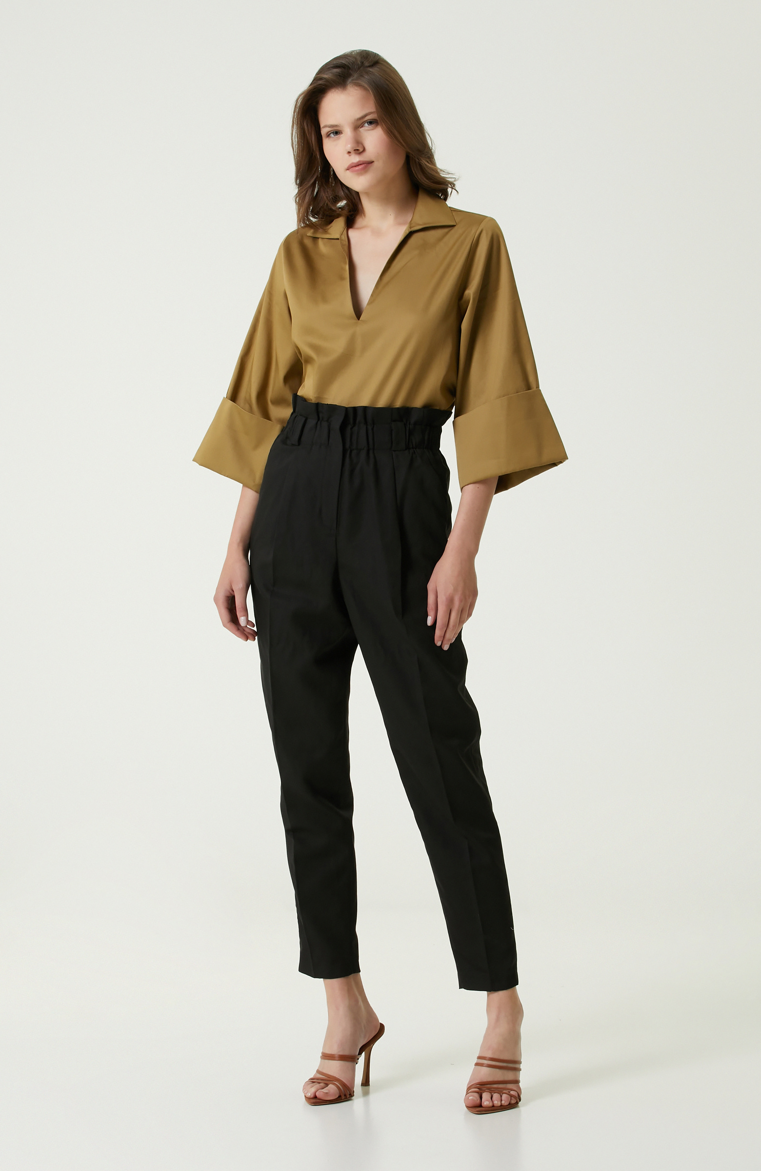 Regular Fit Siyah Pantolon