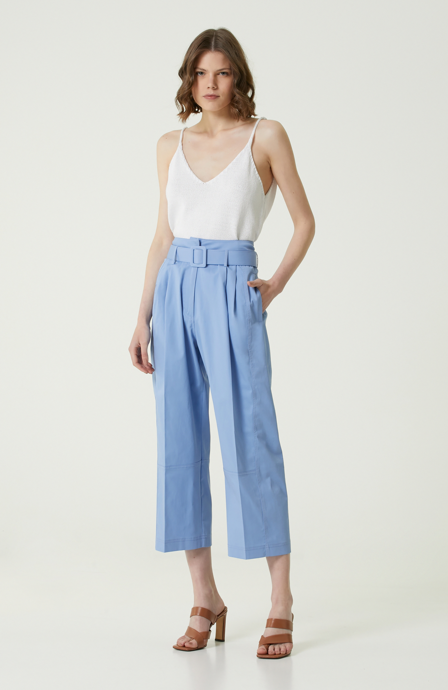 Regular Fit Mavi Beli Kemerli Pantolon Regular Fit Mavi Beli Kemerli Pantolon