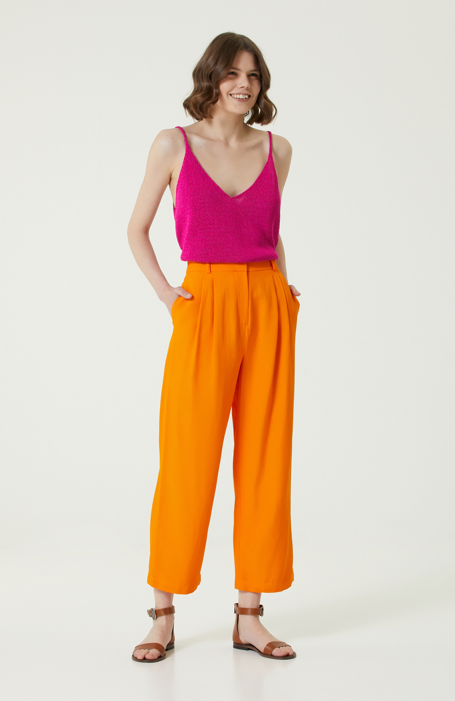 Regular Fit Turuncu Pilili Pantolon Regular Fit Turuncu Pilili Pantolon