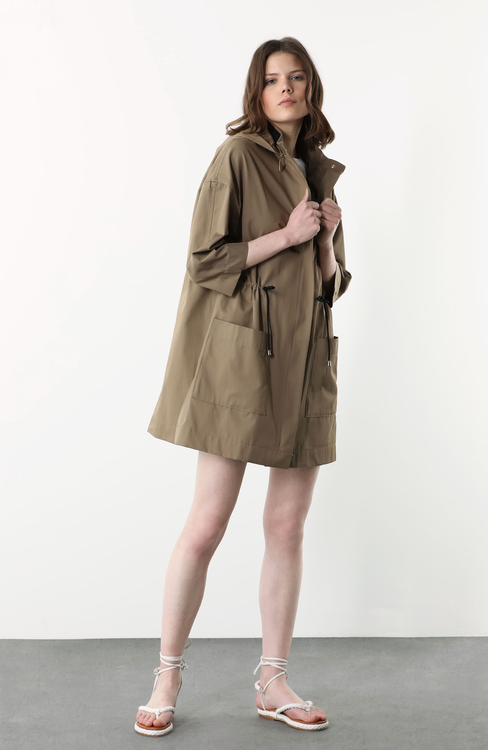 Regular Fit Vizon Kapüşonlu Büzgü Detaylı Pardösü