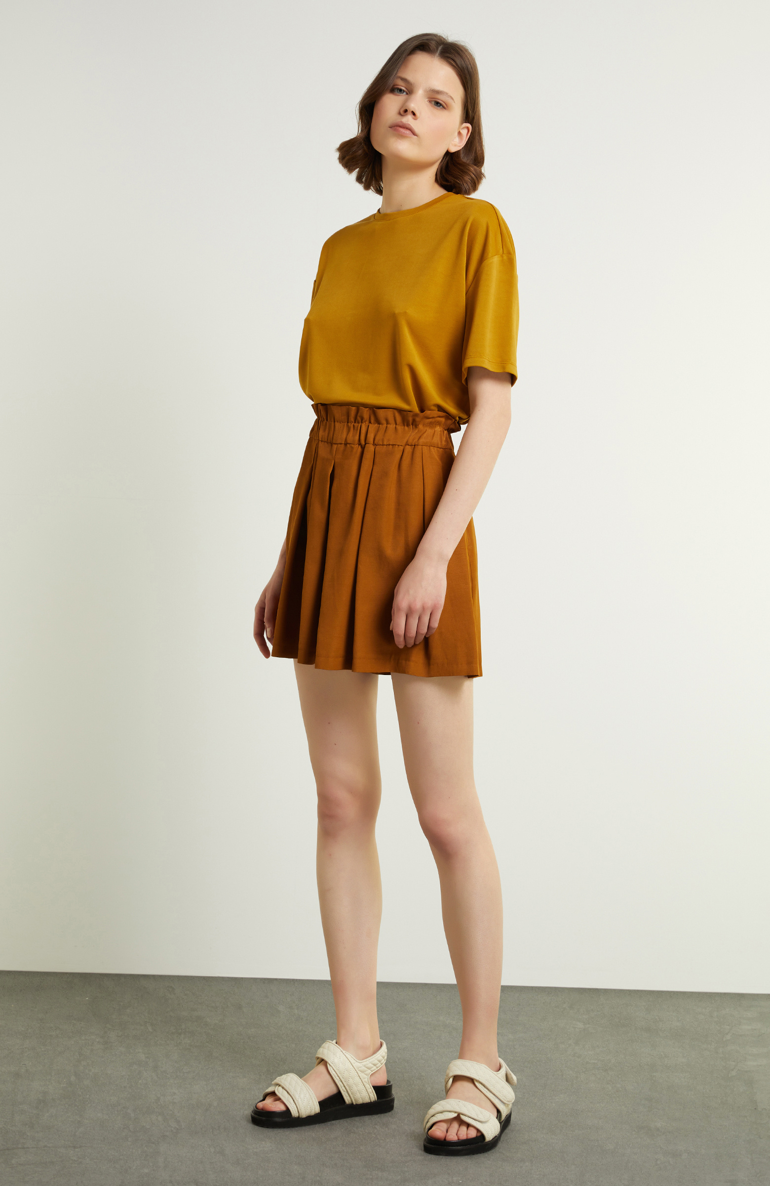 Regular Fit Karamel Pilili Şort