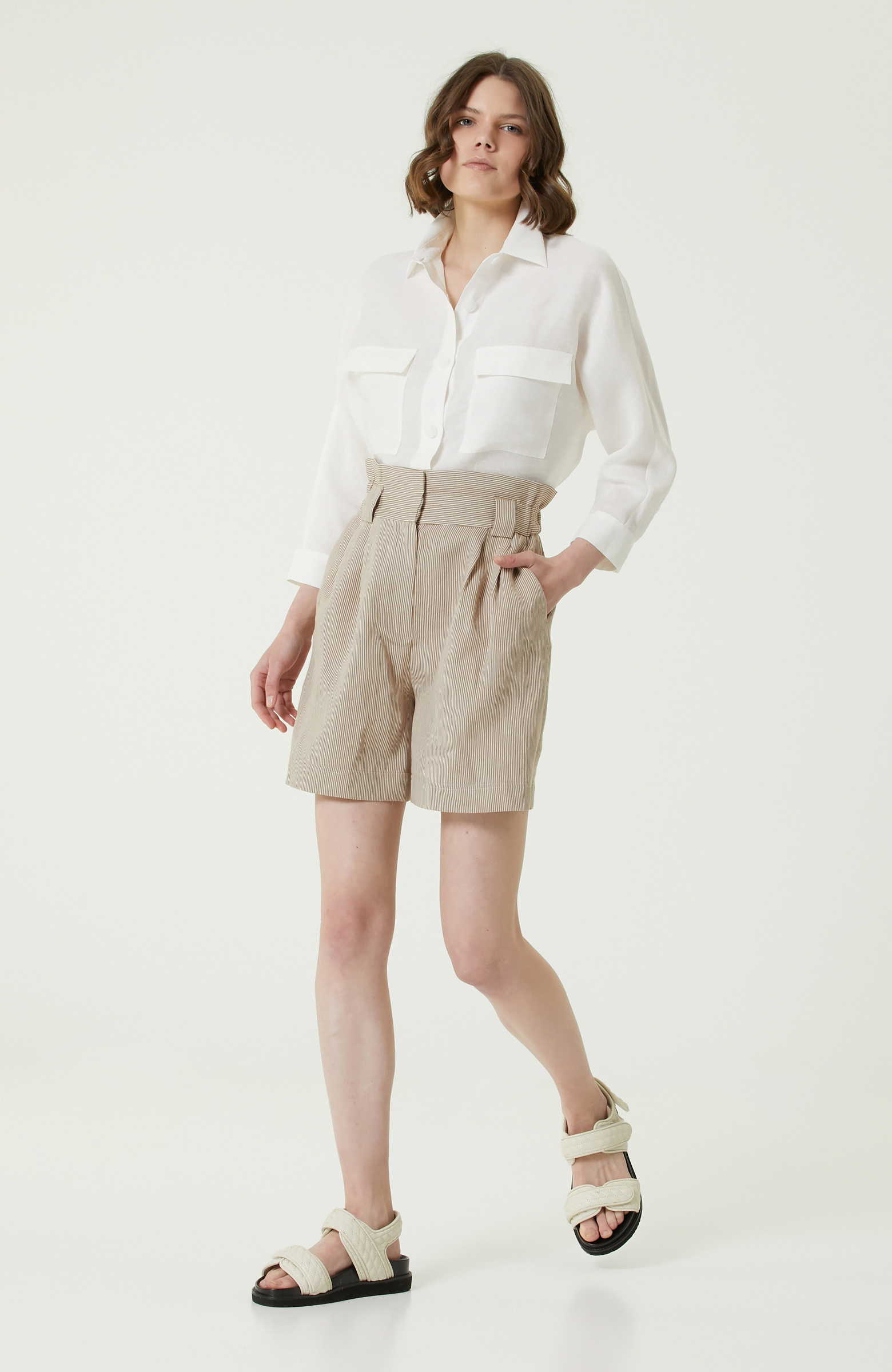 Bej Yüksek Bel Çizgili Keten Şort